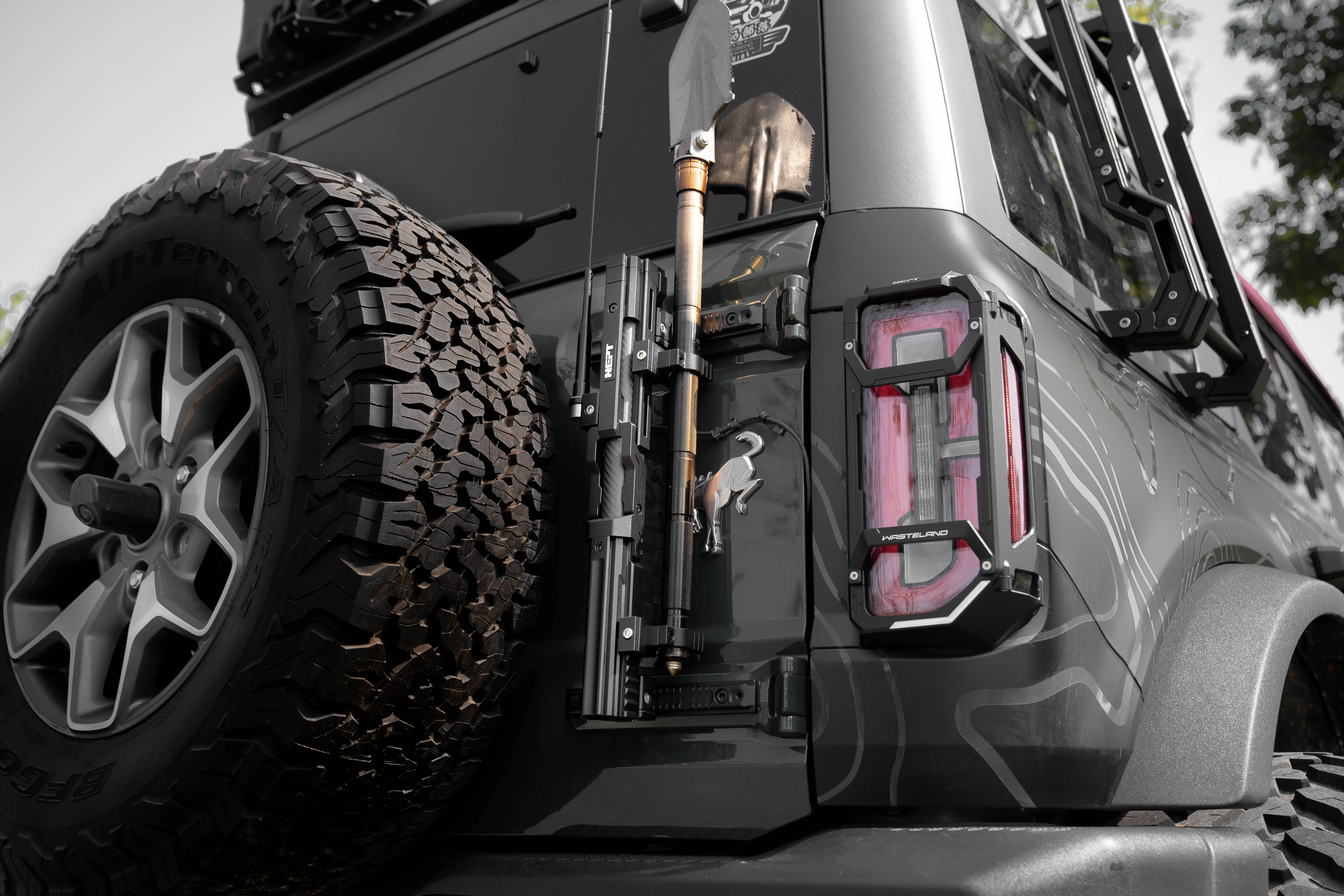 DOT-Approved Rear Safety Flag Kit for Bronco Al-Mg Alloy| Alibaba.com