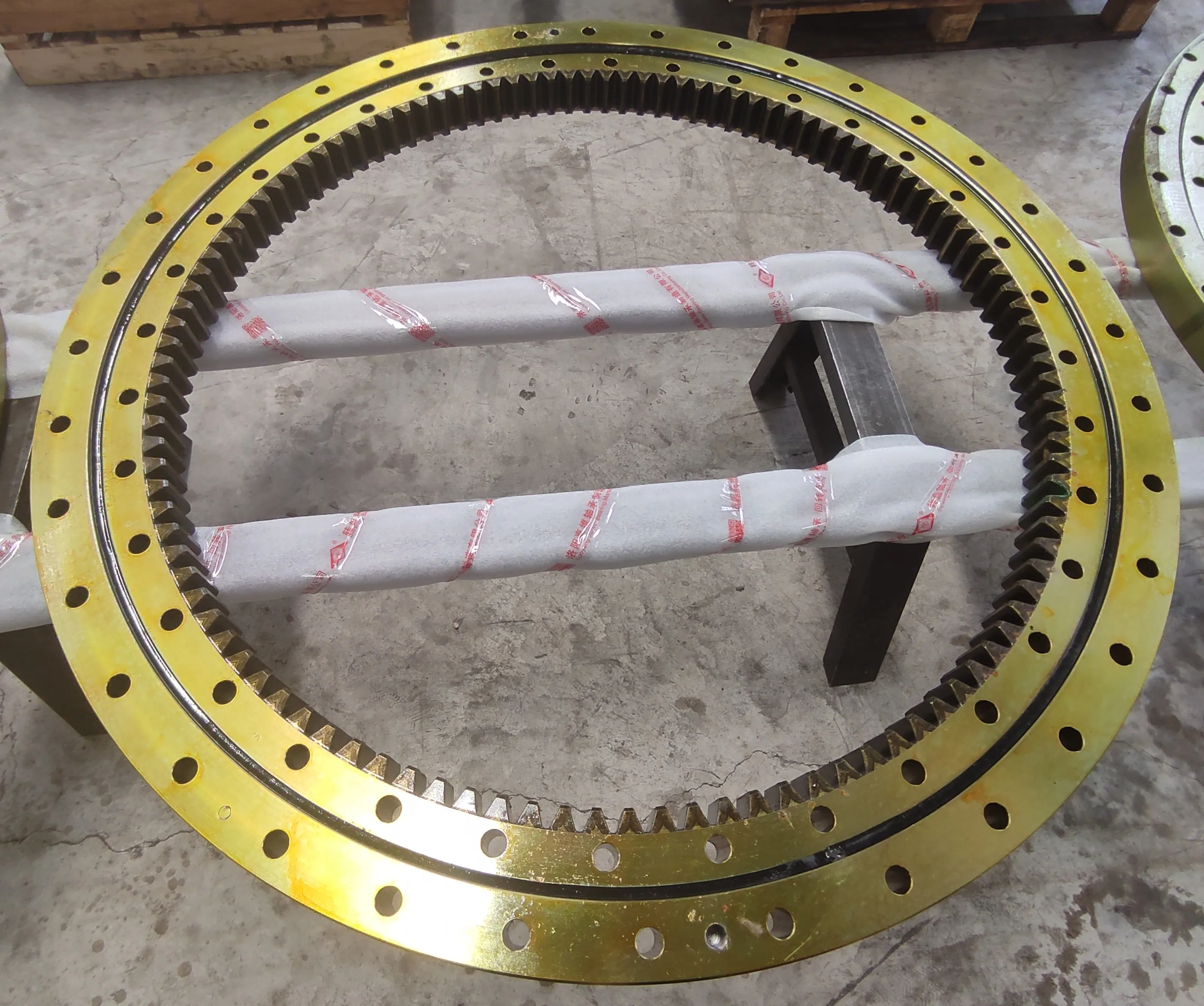 Excavator Dozer Hydraulic Slewing Ring Swing Bearing Ex200 - Buy Cat ...