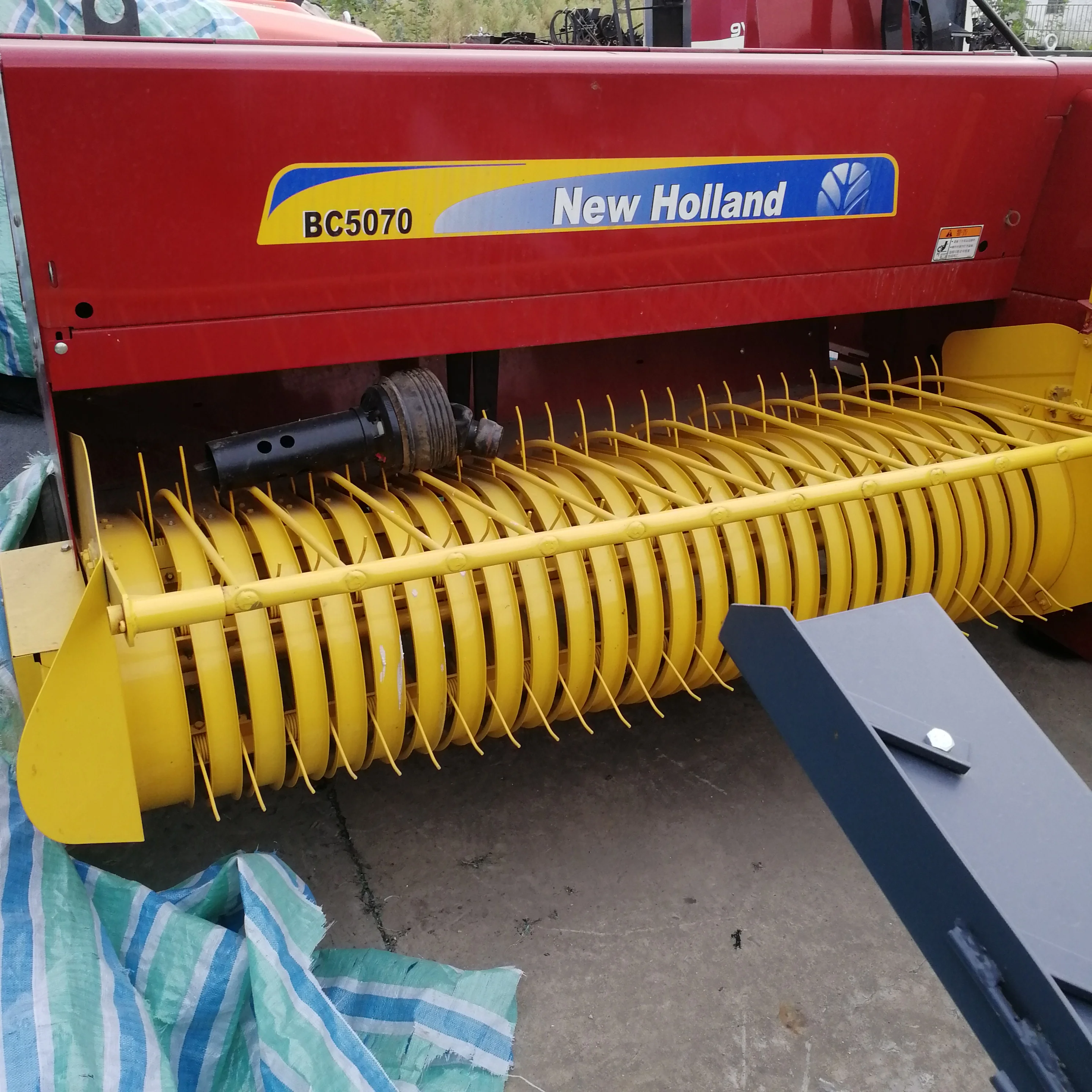 Used/second Hand Farm Hay Square Baler Massey Ferguson 1840 Small Mini ...