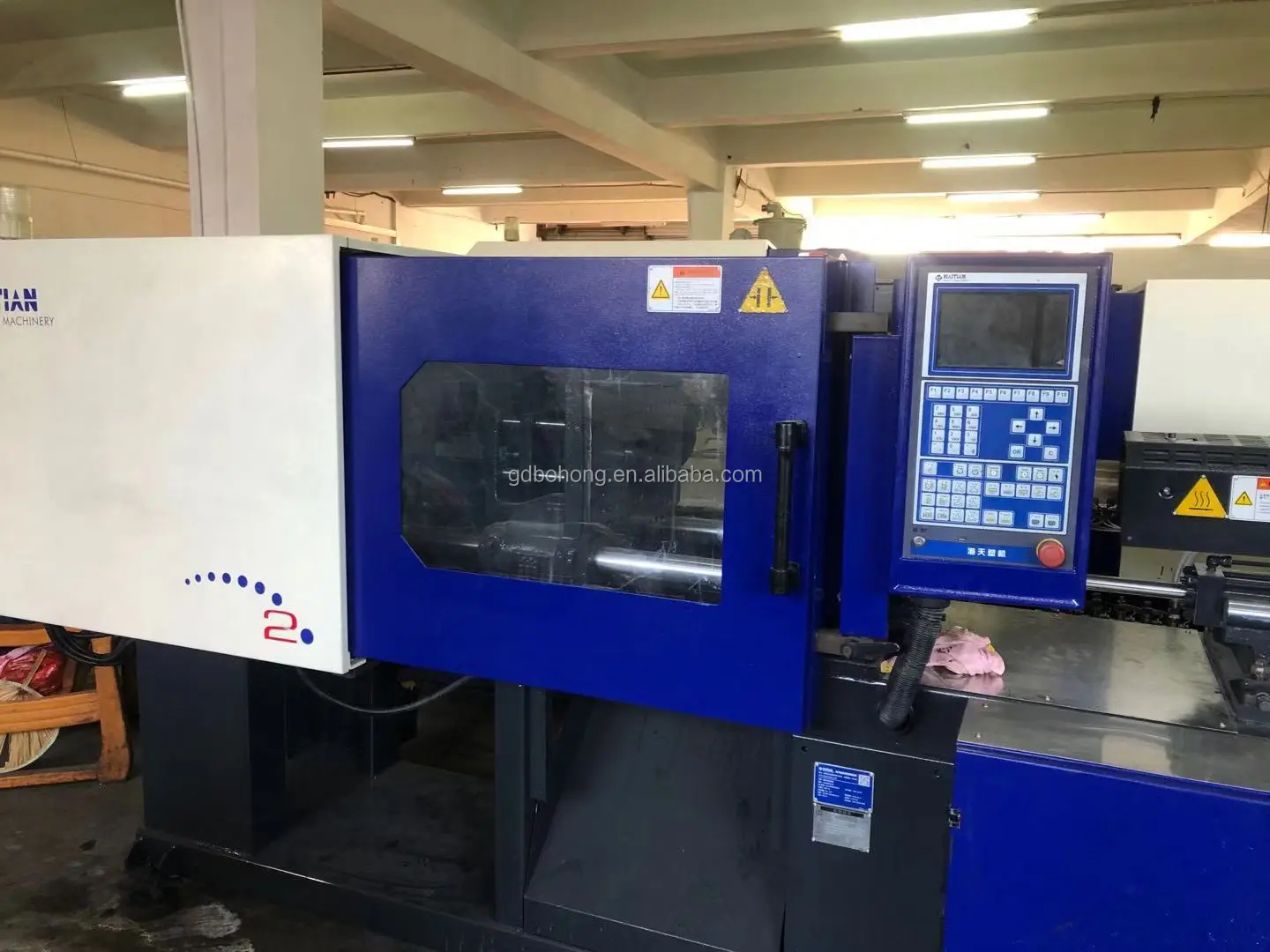 90ton Plastic Injection Moulding Machine - Competitive Price