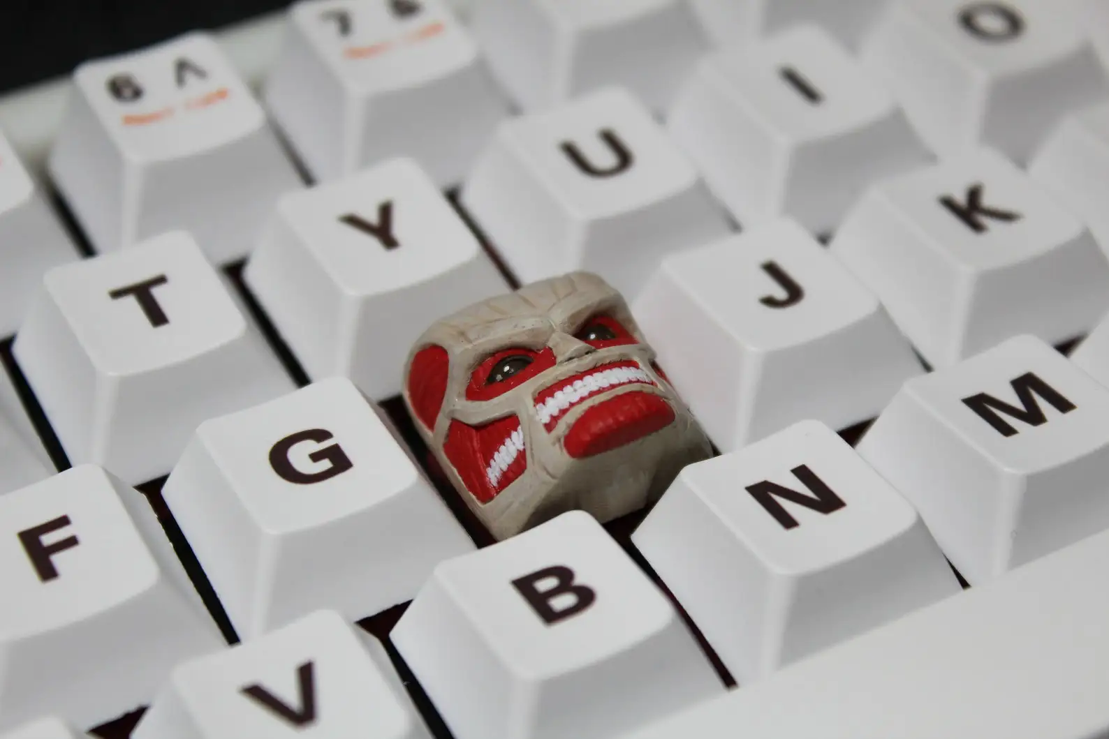 Attack on Titan Eren Jaeger Colossal Titan Artisan Keycap