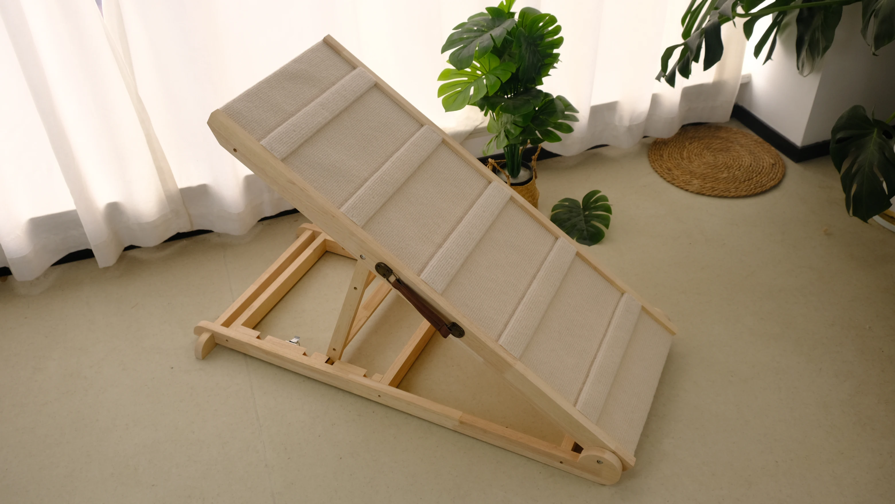 Wooden Dog Ramp - Collapsible & Durable for Easy Access