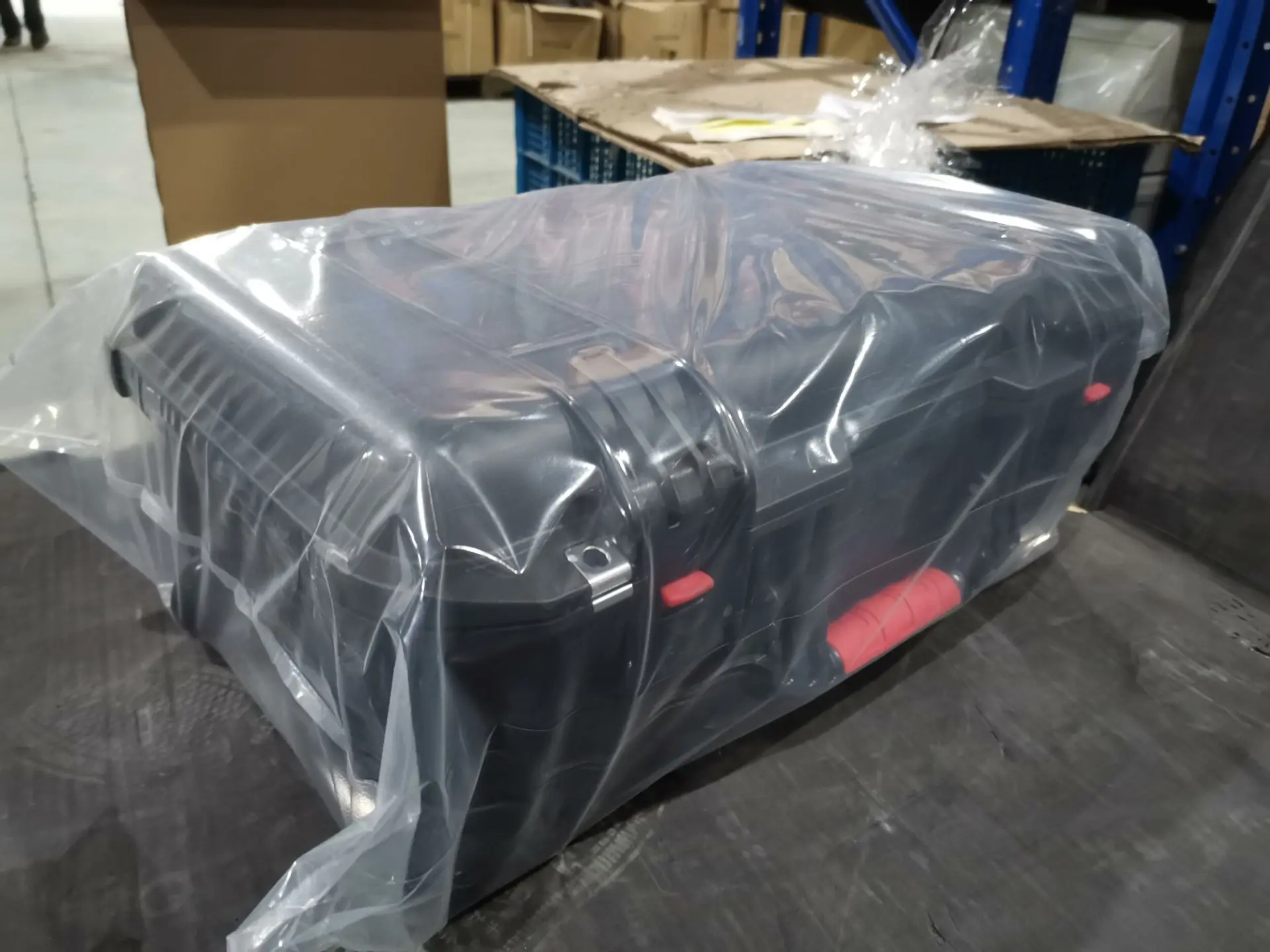 Portable Long Rolling Rugged Cargo Boxes Outdoor Shockproof Gun Case ...