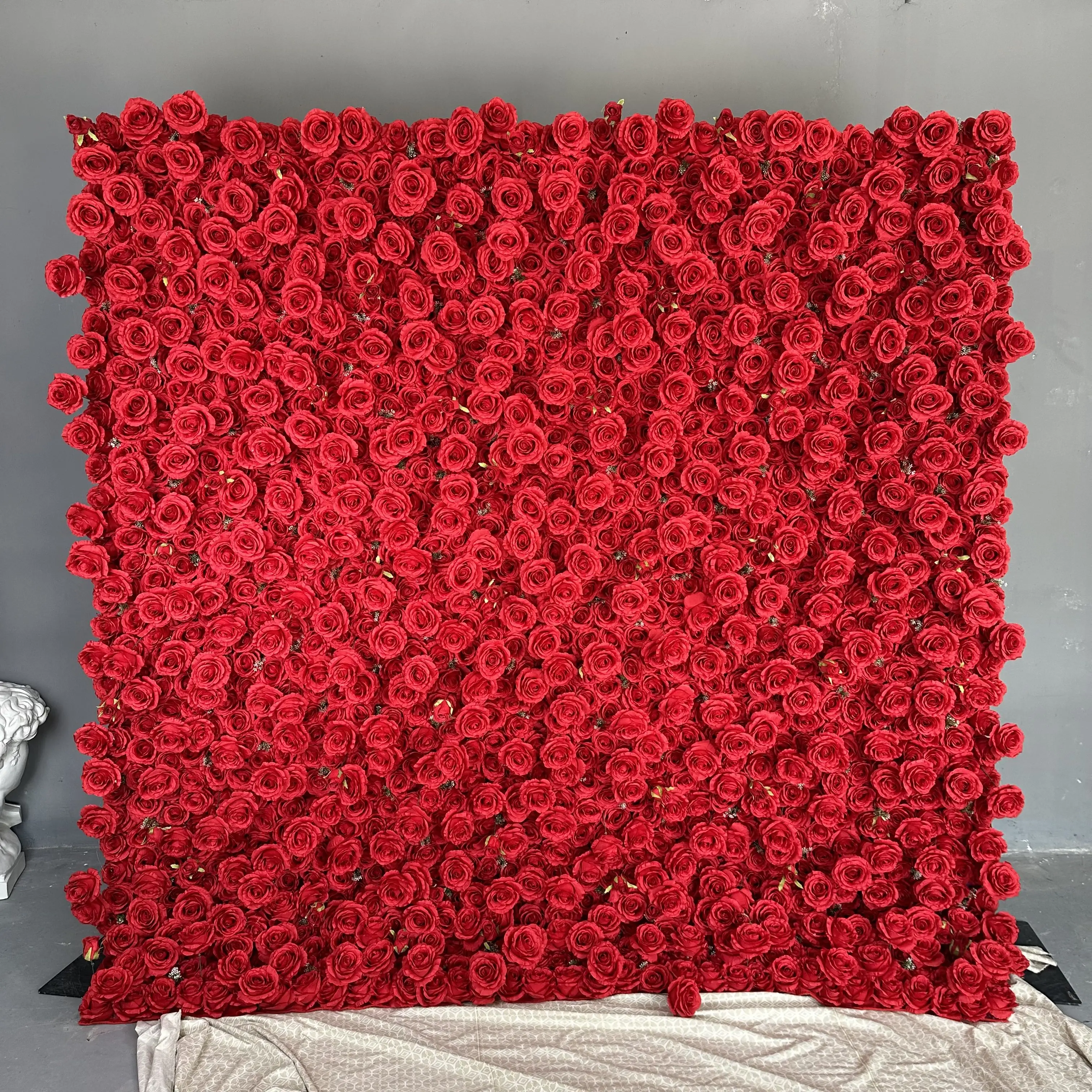 Wholesale Artificial Roll up Flower Wall Backdrop Red Fabric