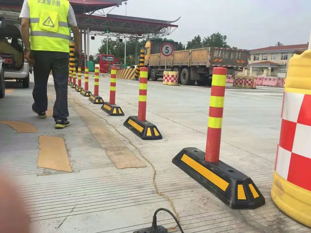 Reflective Road Safety Wheel Positioner Blocker Rubber Positioner ...