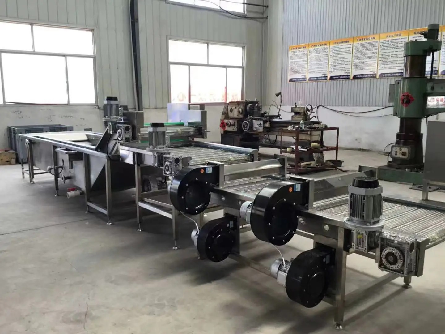 Stainless Steel Conveyor Machine with Cooling Fans - Efficient Cooling ...