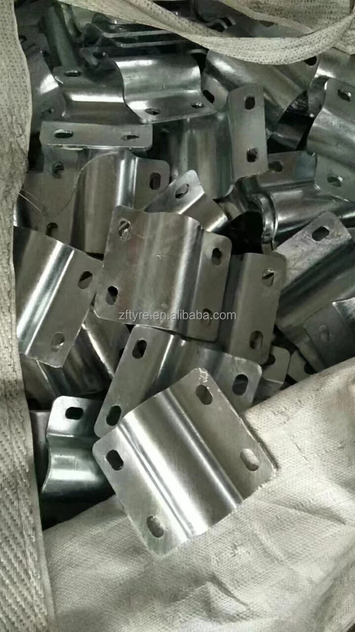 Large Cow Farming Galvanized Dairy Cattle Headlocks - Buy Headlocks For ...