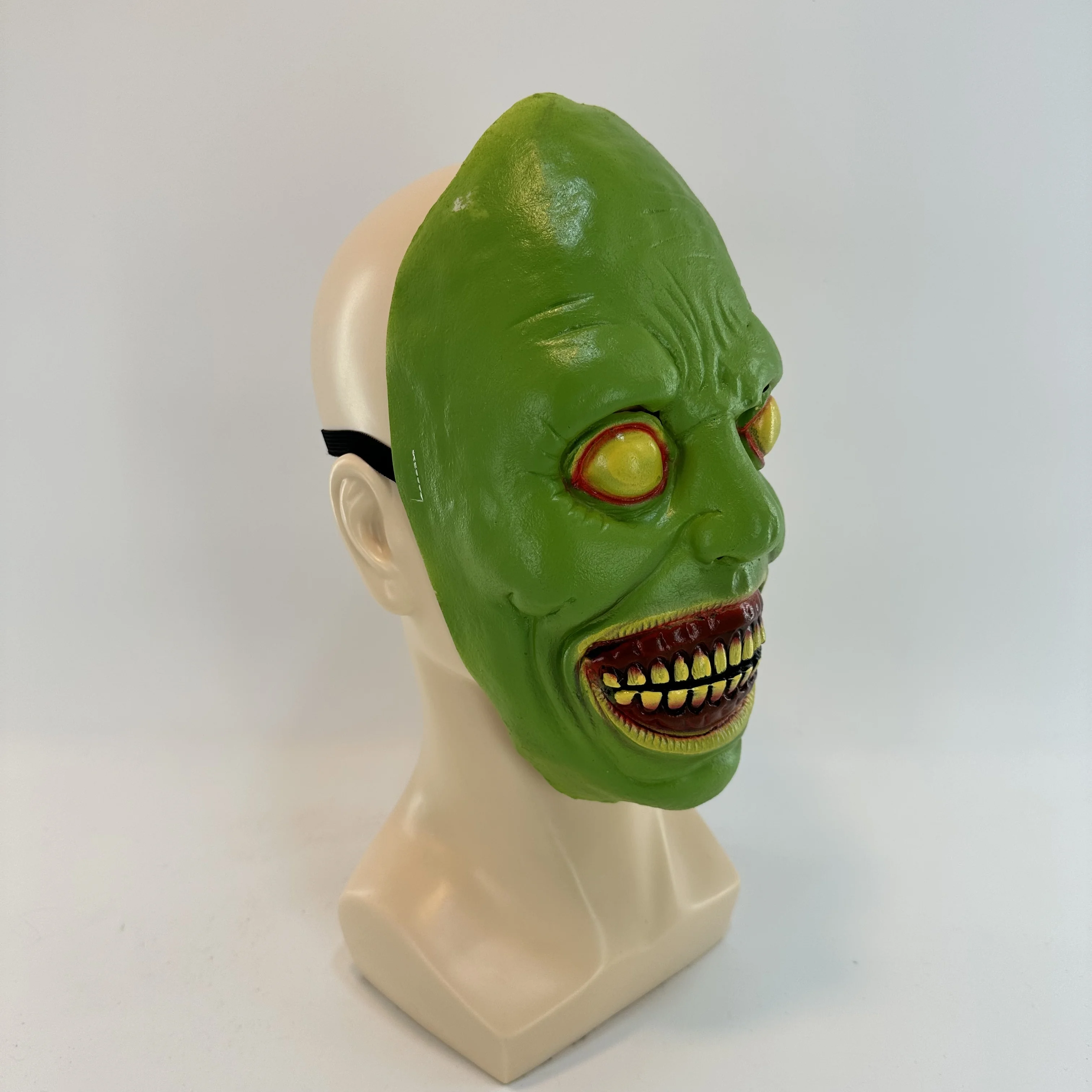 Creepy Halloween Mask, Ghost Face Masks Horror Decoration Smiling ...