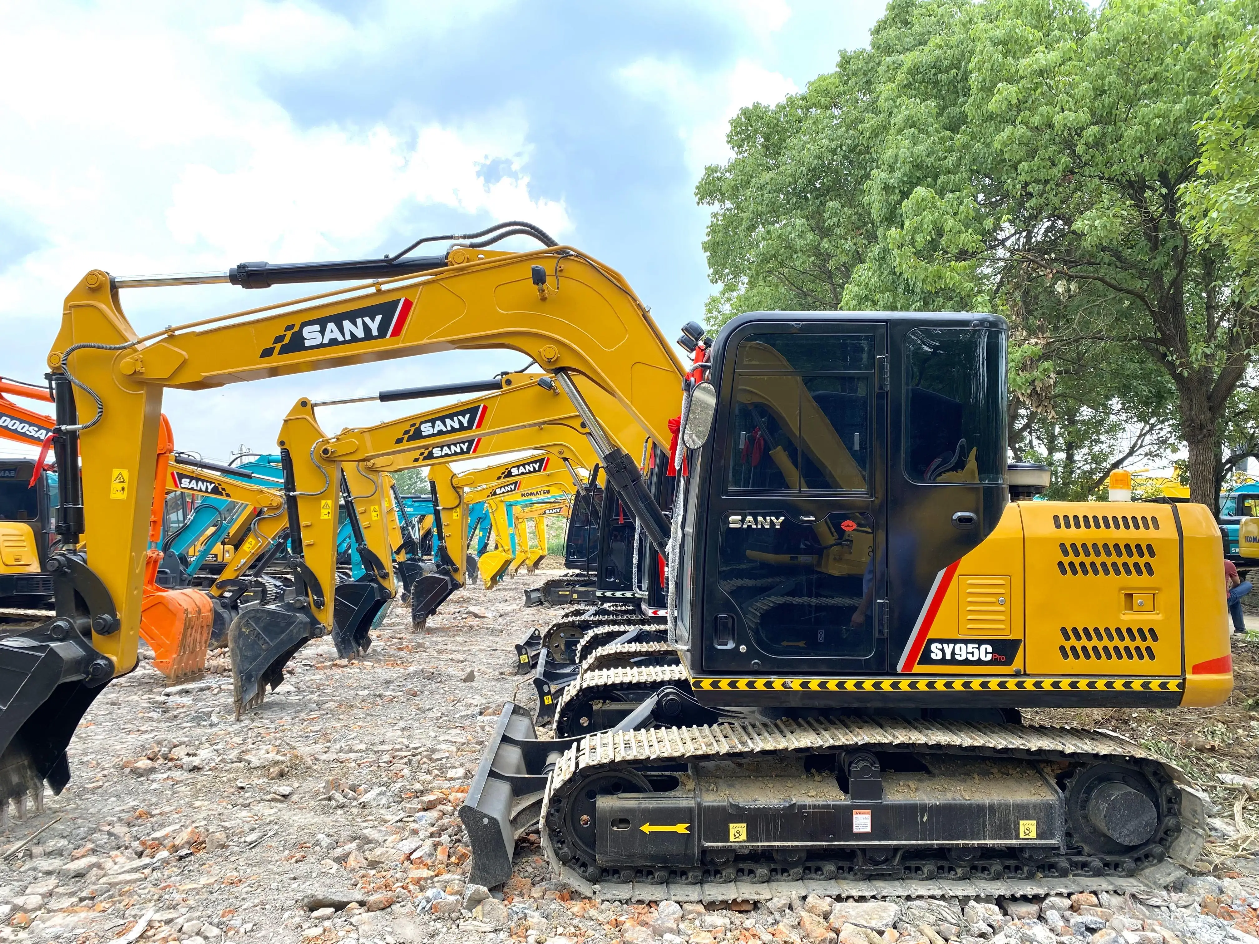 Flexible Moving Mini Digger Sany Sy75 For Engineering Sany Sy75c-10 ...