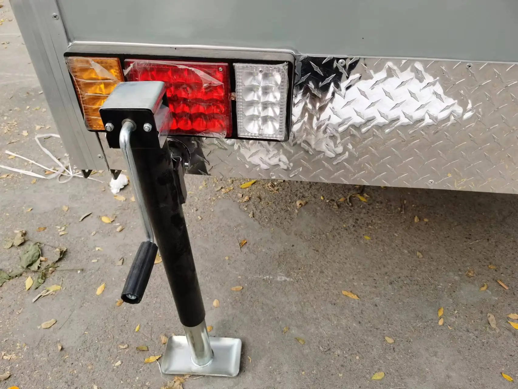 NEWWIN Vip Mobile Toilet Trailer Luxury for Sale Toilet-trailer and ...