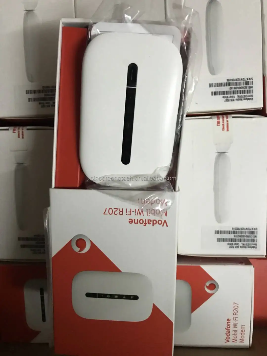 沃达丰r207与e5330 3g移动wifi热点相似 - Buy R207 E5220,沃达丰 (vodafone) R207口袋wifi路由 ...