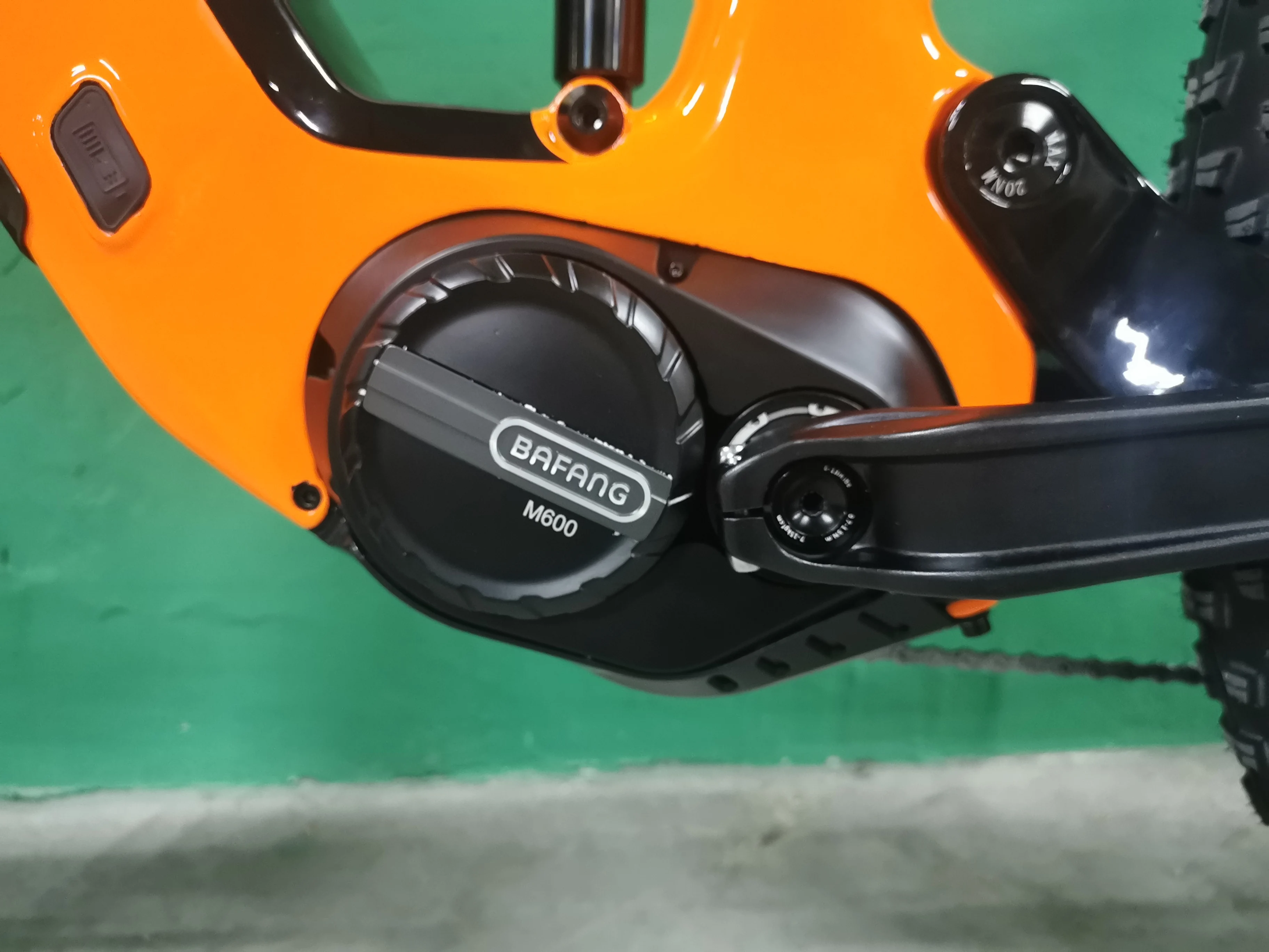 4LEAF Carbon Ebike - Full Suspension with Bafang M560/M620 Motor