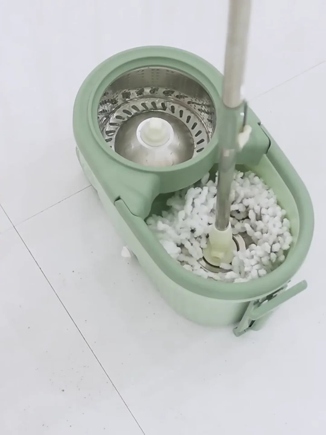 Factory Wholesale Household Cleaning Tool Magic Microfiber Rotary Spin ...