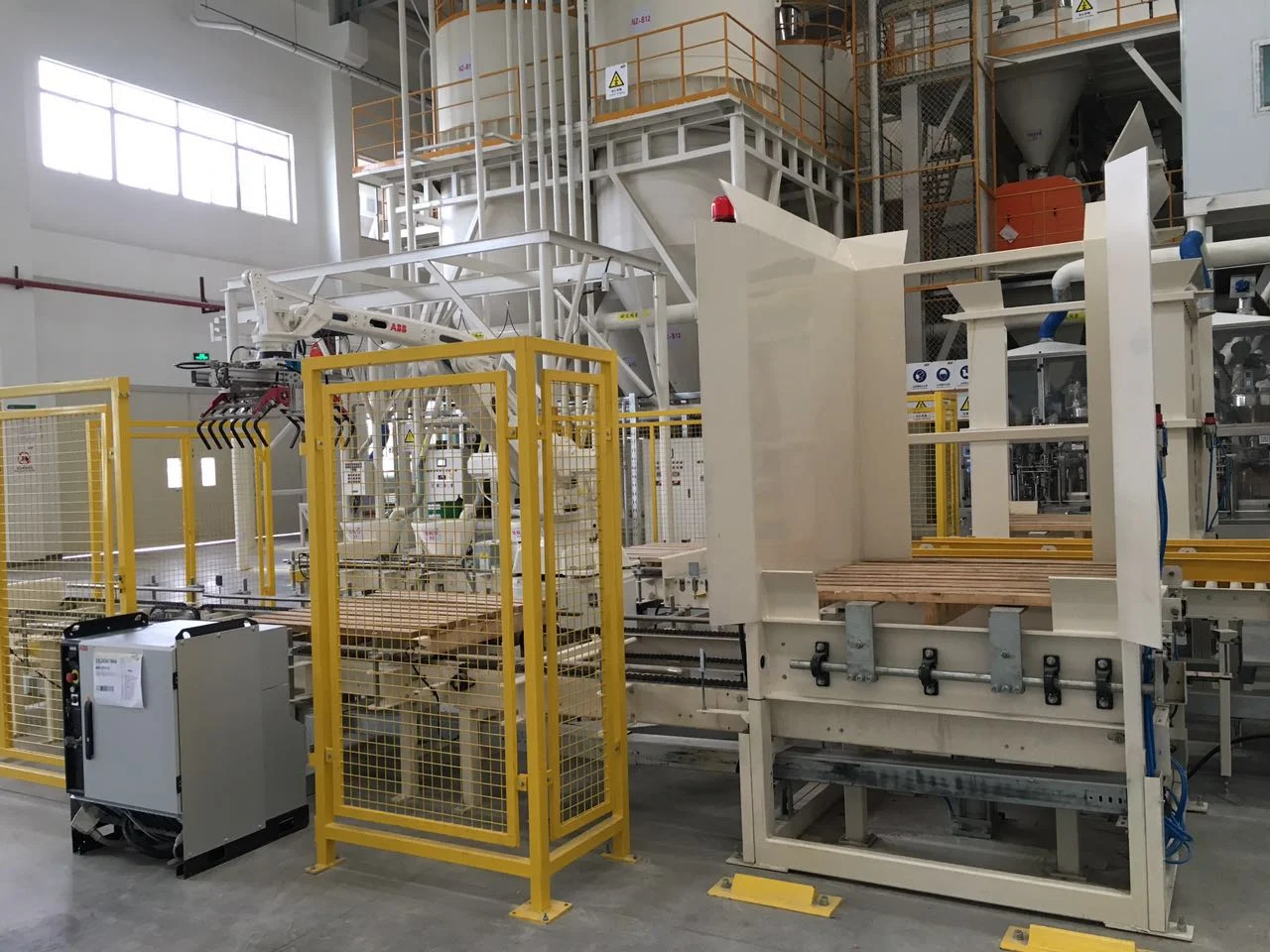 Customized Automatic Robot Bag Palletizing Palletizing Robot System ...