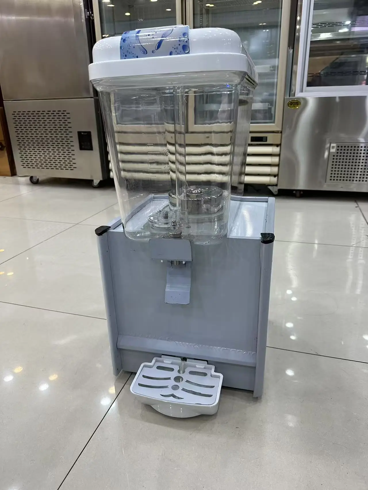 Commercial High Efficiency Refrigerated Beverage Machine Chiller Juice ...