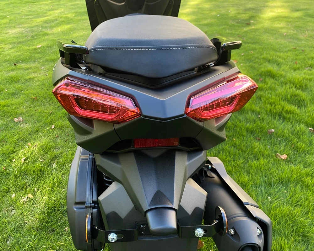 XMAX 200CC Gasoline Motorcycle - 125KMH Max Speed Engine
