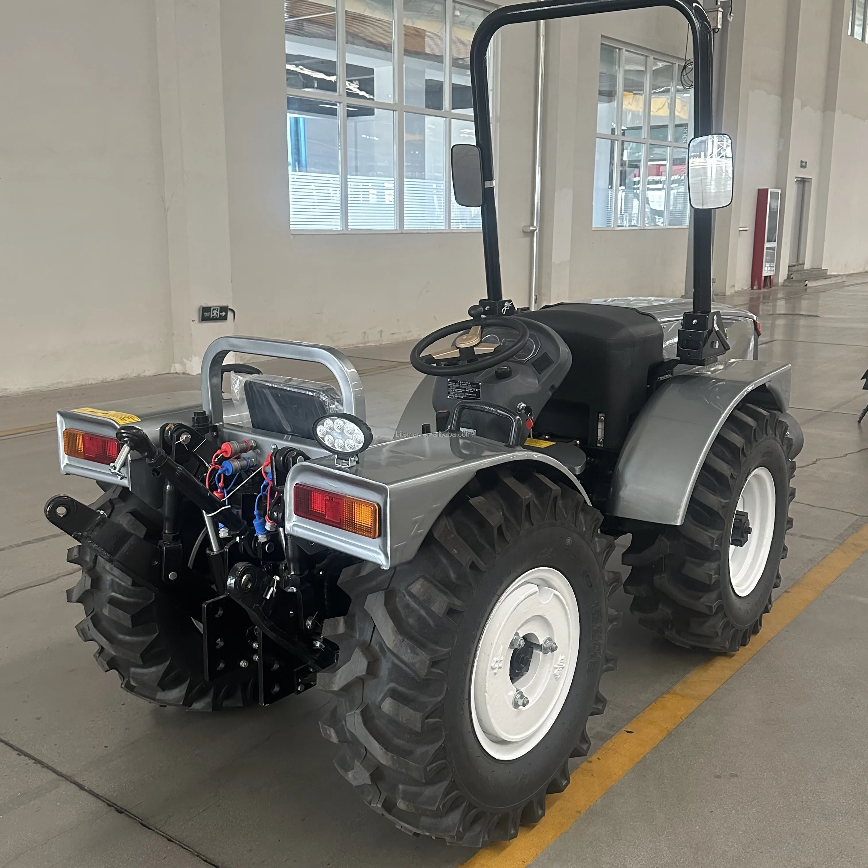 Bsm604u New Design 4x4 60hp Compact Articulated Mini Tractor For Sale ...