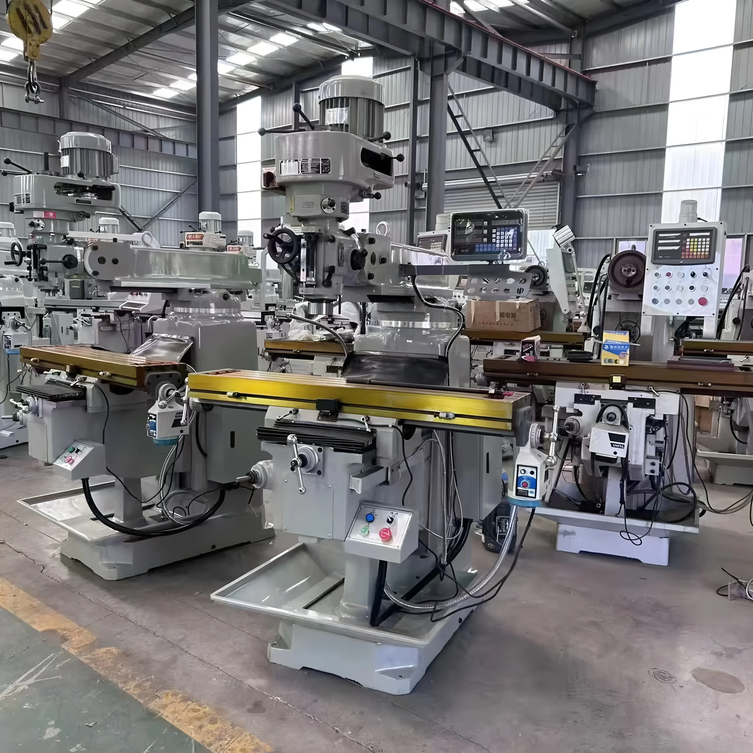 5HW 220v Motor Powered 3 Axis Turret Milling Machine for Factory ...