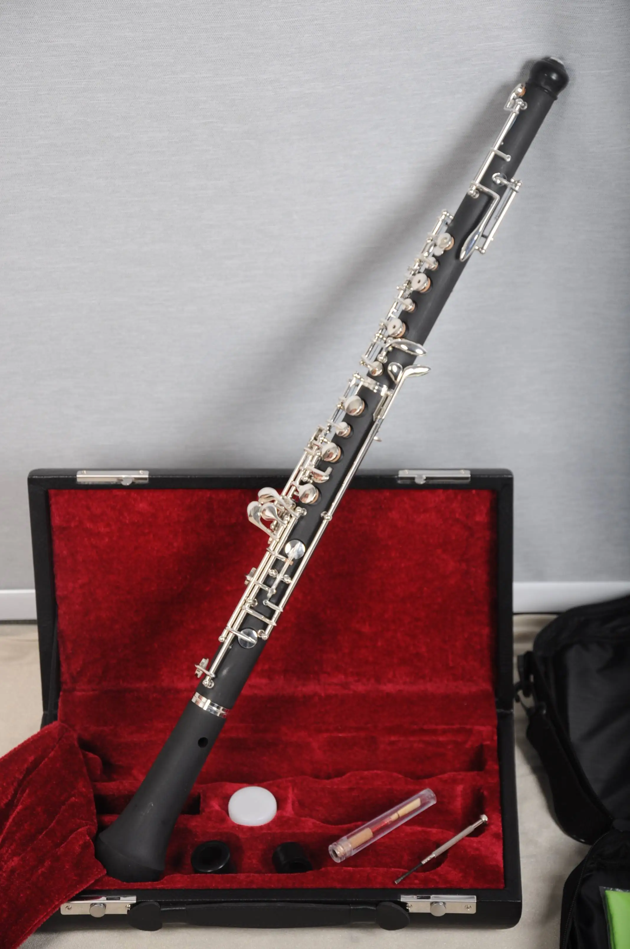 C Key Grain Surface Full Auto Junior Bakelite Oboe (ob5001s) - Buy Oboe ...