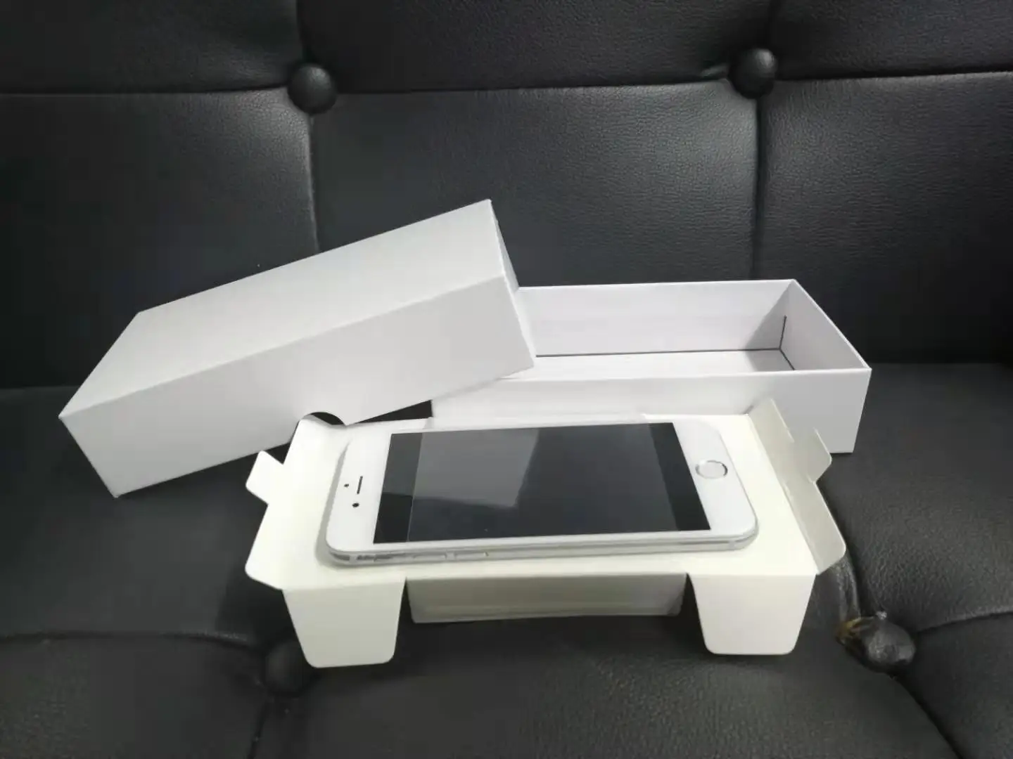 Cheap Plain White Kraft Corrugated Phone Packaging Box For Different ...