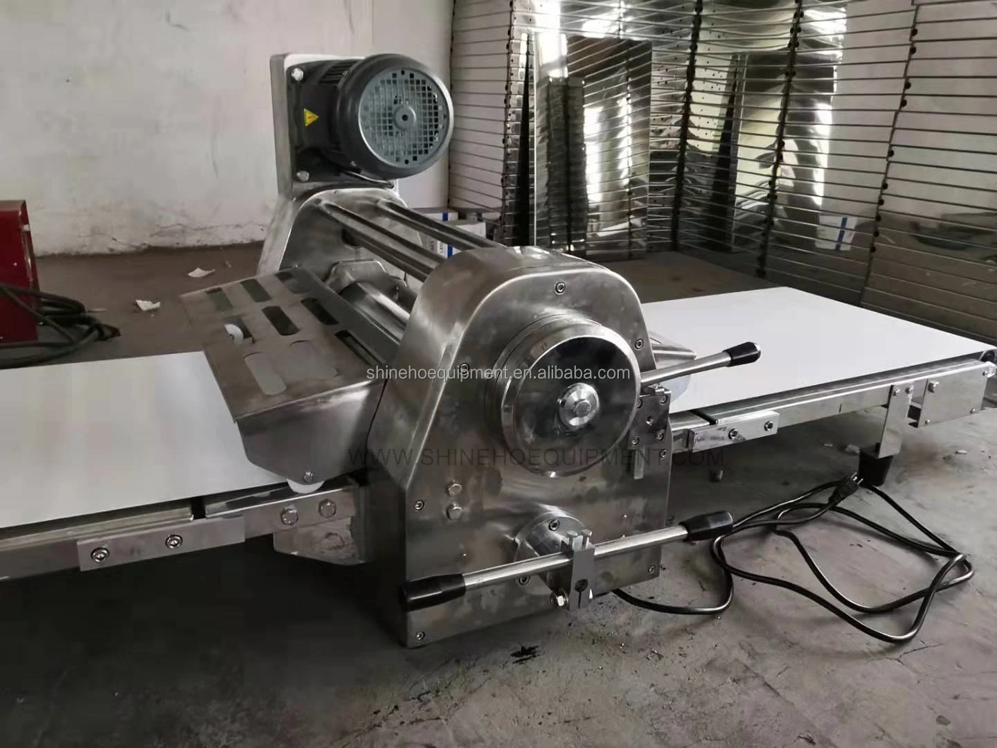 Vertical Professional Electric Pastry Bread Dough Sheeter