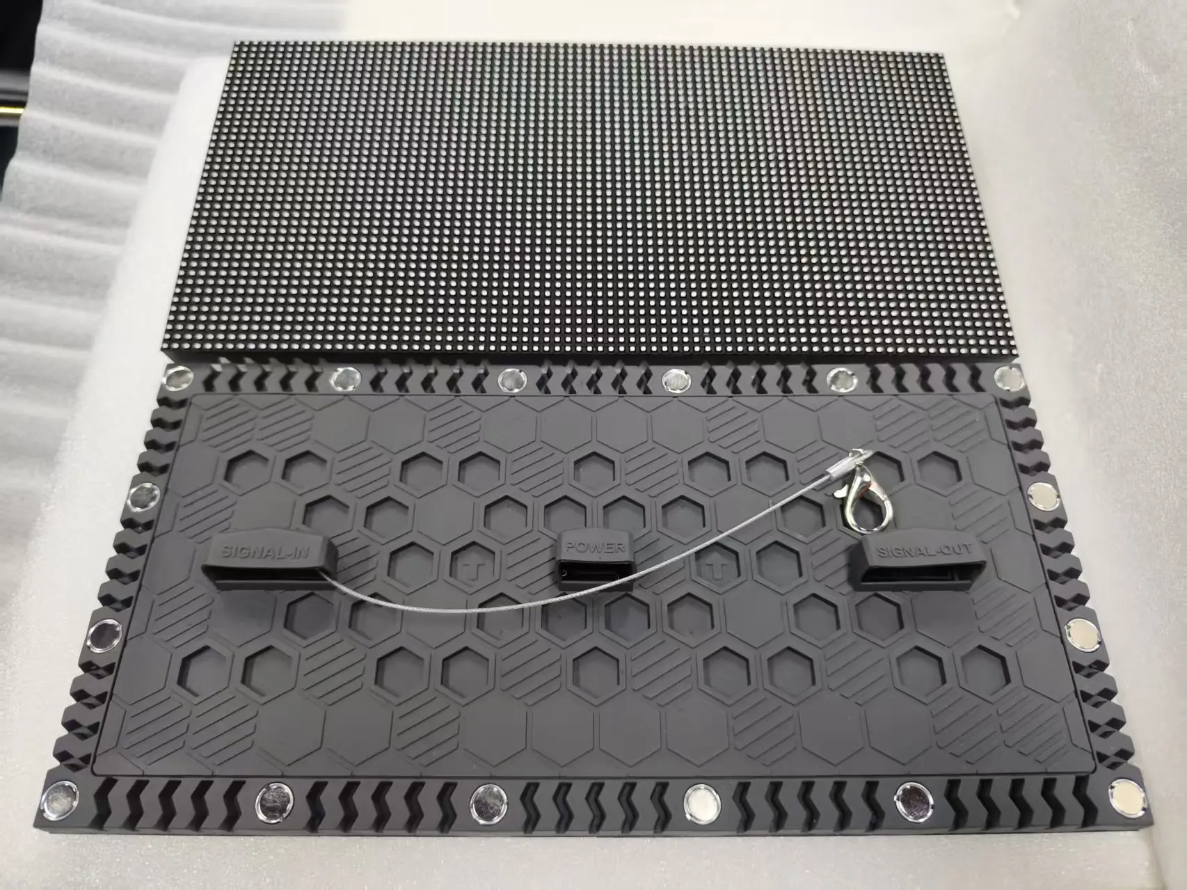 GOB Outdoor Creative Flexible Soft Ribbon LED Screen Modules