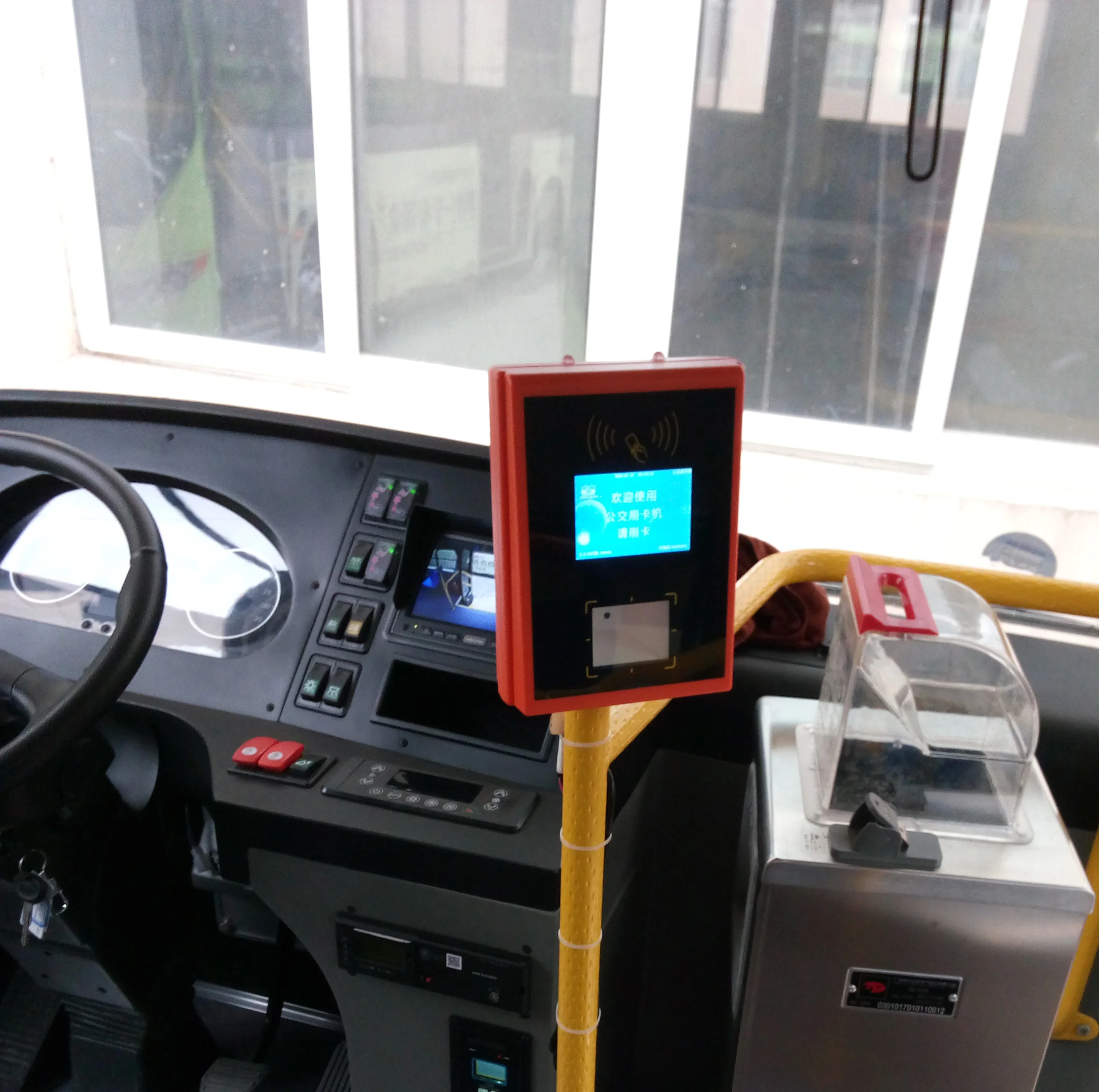 Smart City Bus POS Terminal - Efficient Transport Solutions