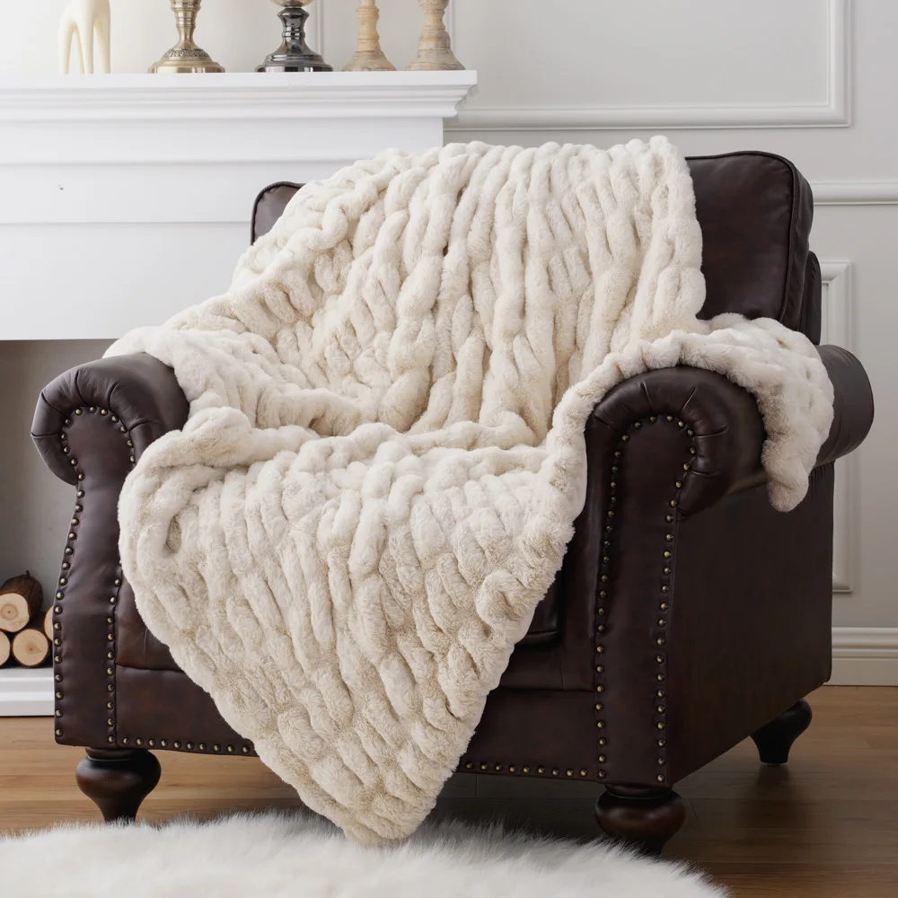 Luxury Artificial Modern Ruched Double Layer Polyester Throw Blanket ...