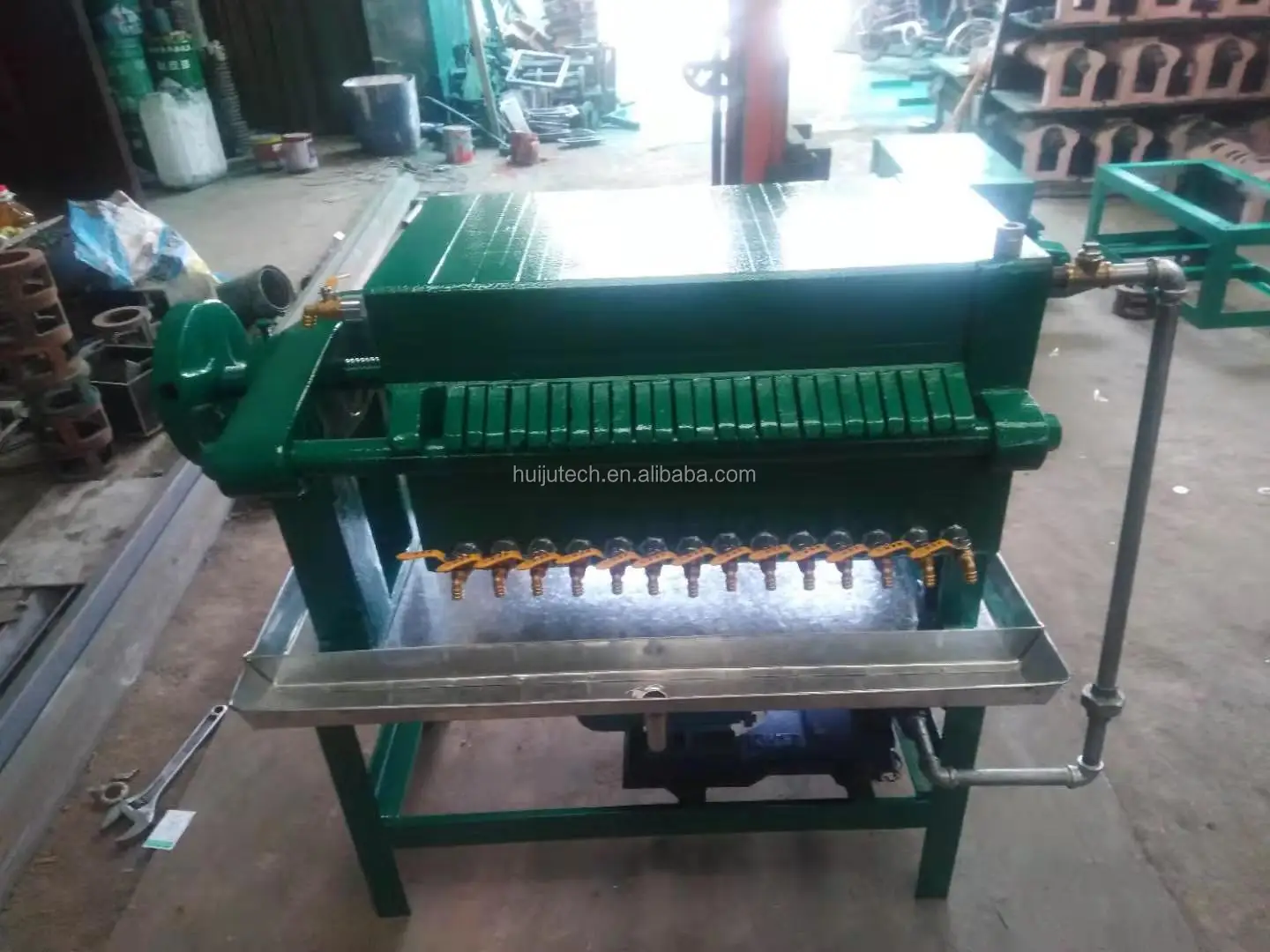 Palm Oil Filter with 13 Taps - Efficient Cooking Oil Filtration