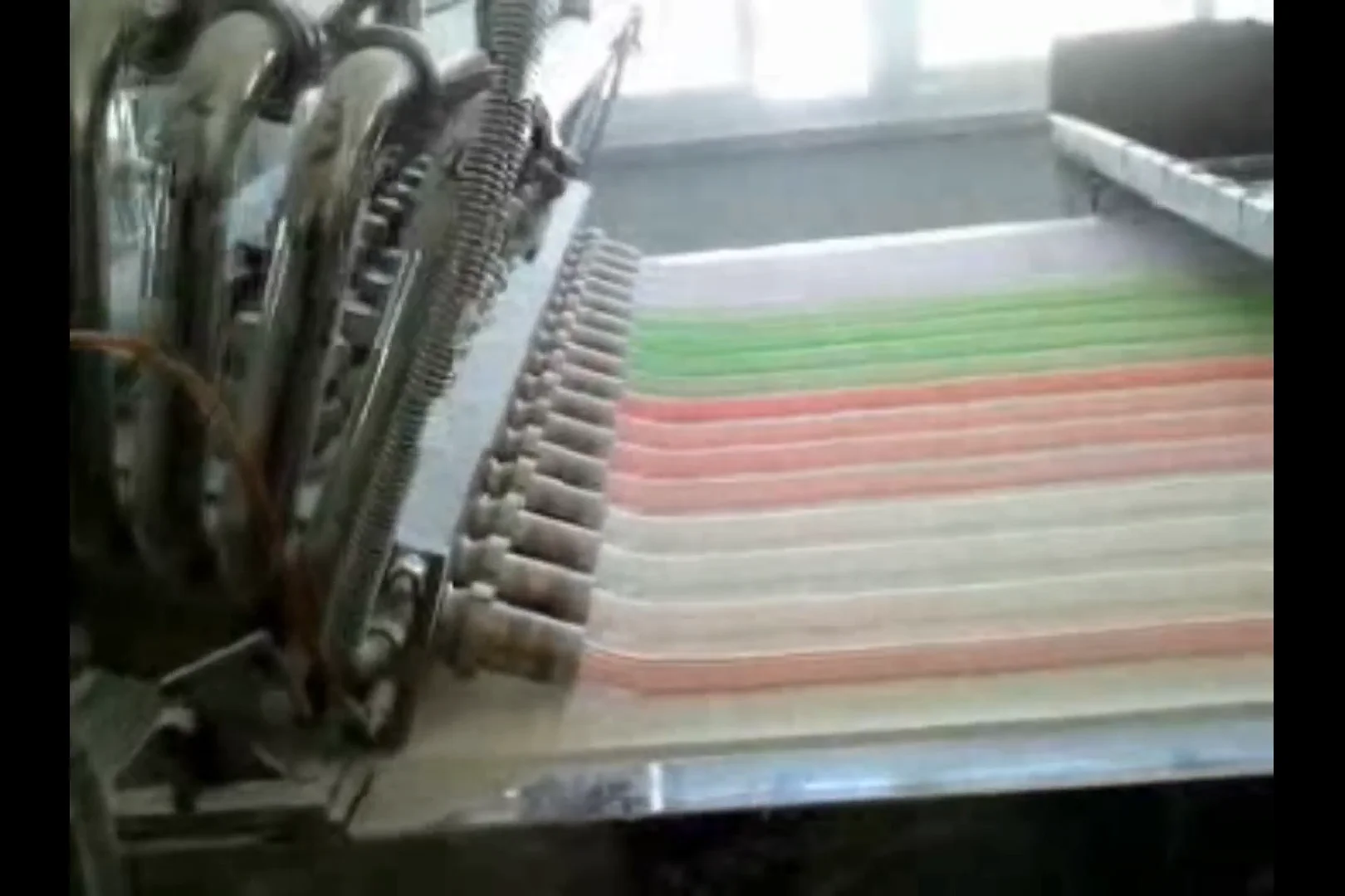 Small Scale Automatic Marshmallow Cotton Extruding Equipment Extruder ...