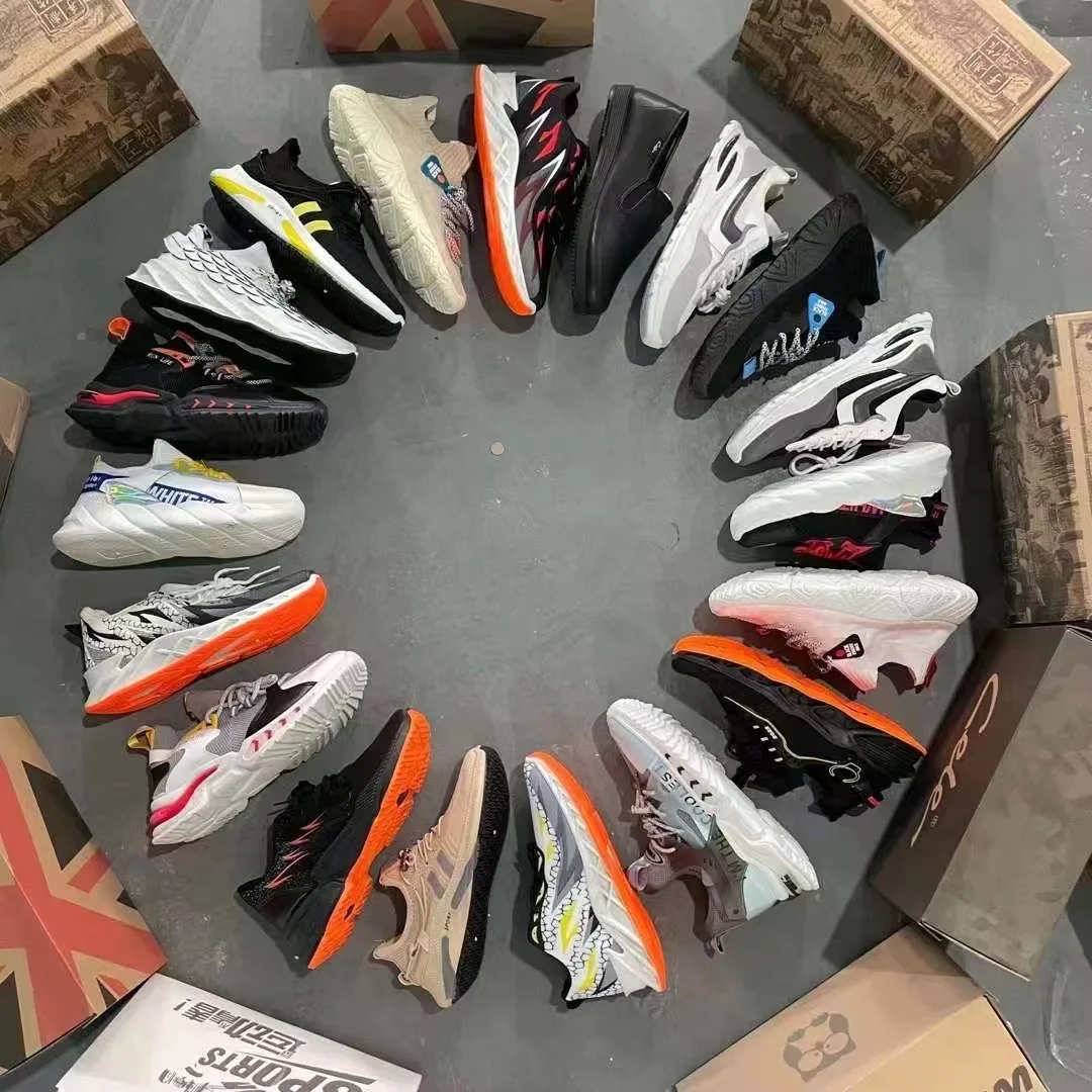 Shop Our Clearance Sale of Cheap Wholesale Fashion Sport Shoes