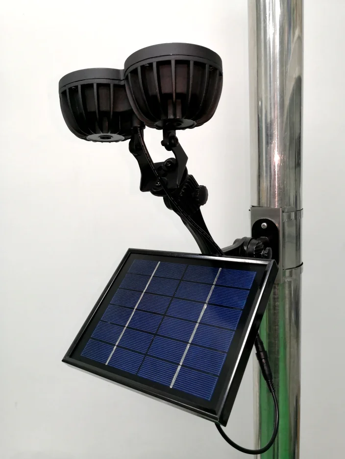 Solar Powered Flag Pole Lamp Camping Light Flagpole Top Bright Night ...