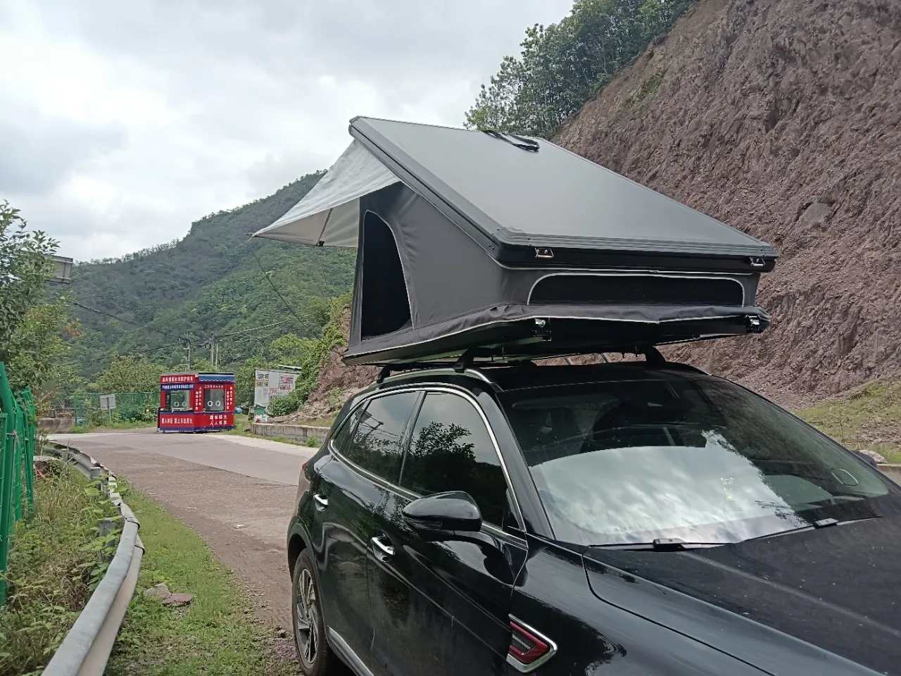 Aluminium Triangle Shell Camping SUV Car RoofTop Tent Hard Shell Cover ...