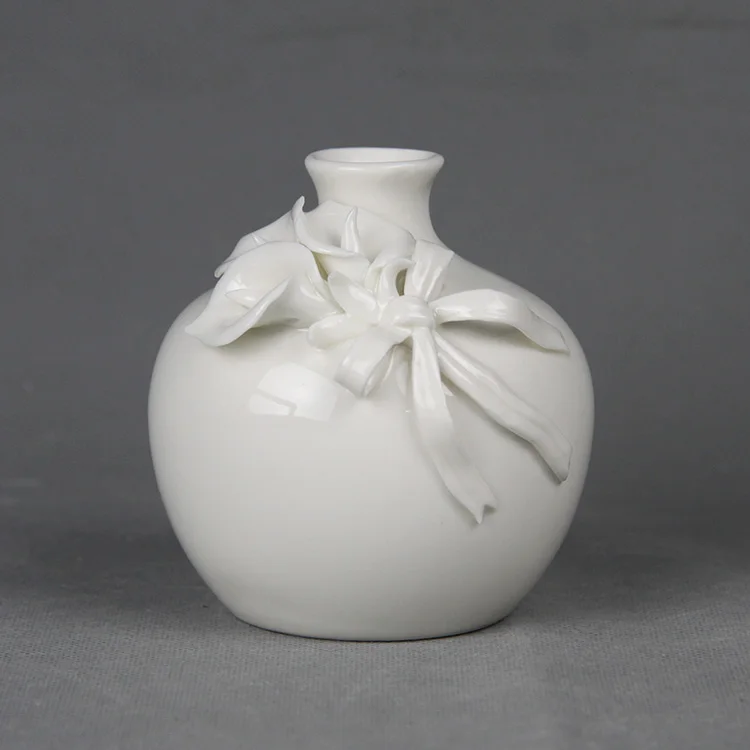 Hot Sale 2023 New European Design Flowery Reed Diffuser Ceramic Bottle ...
