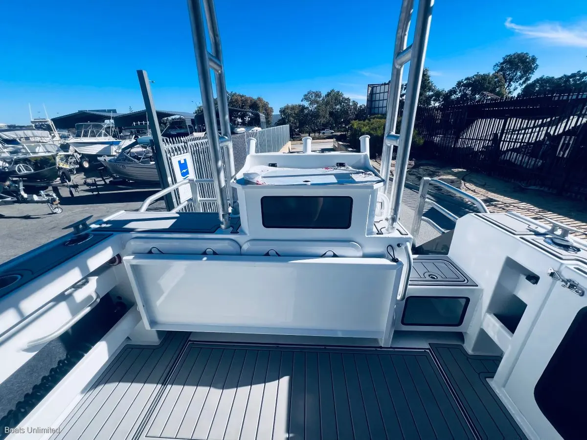 Sea King 25ft Profisher - Luxury Yacht for Sale in Australia