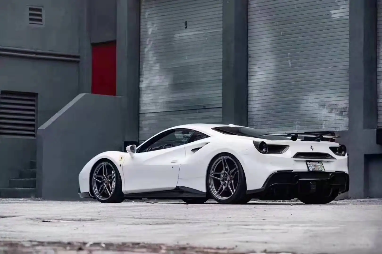 Runde Carbon Fiber Material for Ferrari 488 GTB Body Kit Novitc Style ...