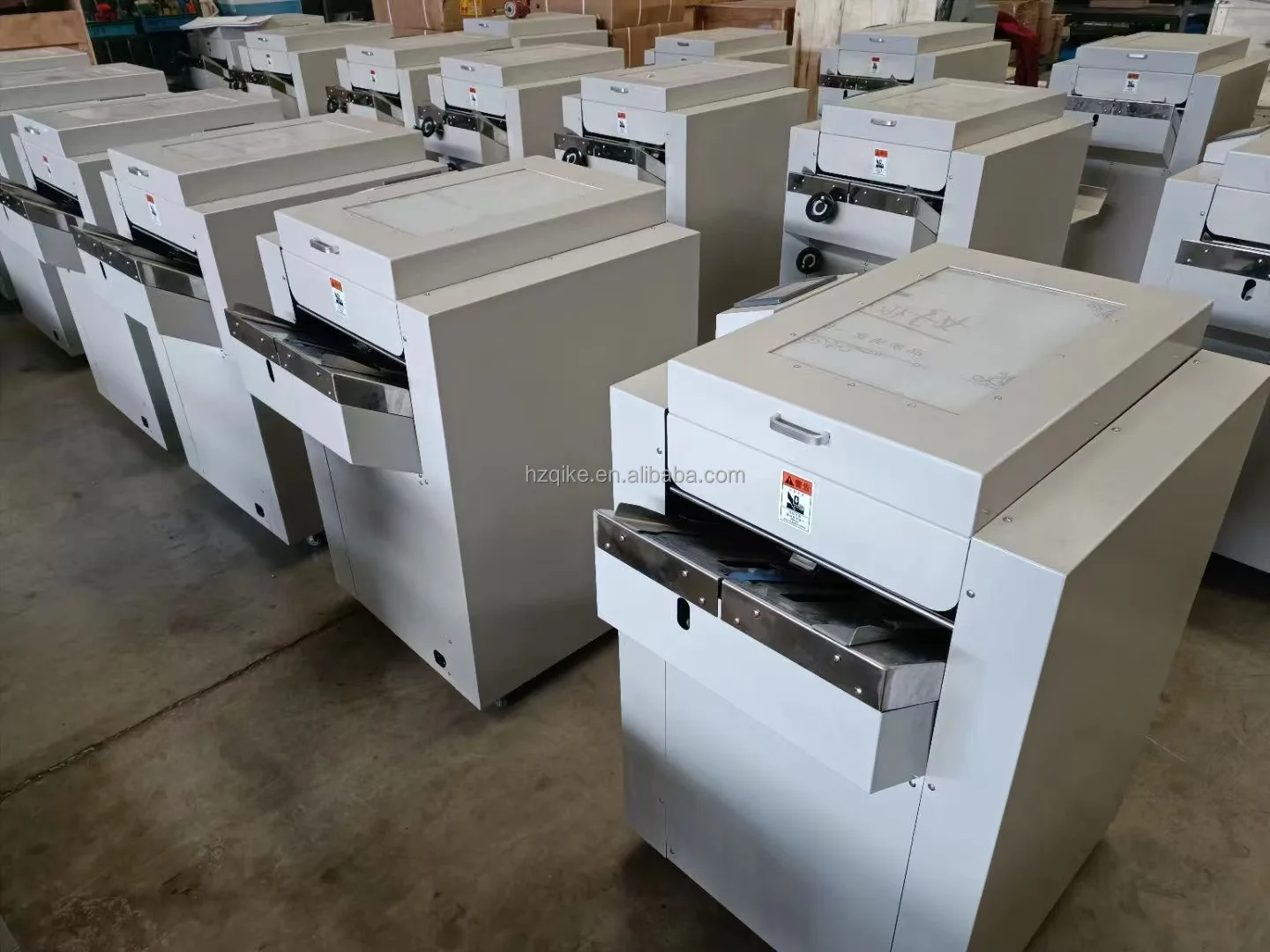 QK-JD330G Paper Manual Feeding High-speed 330mm Digital Paper Creasing ...