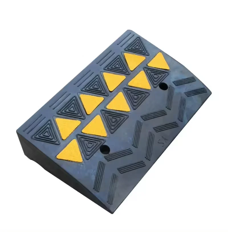 Rubber Kerb Ramp/rubber Curb Ramp With Yellow Glass Bead Reflector ...