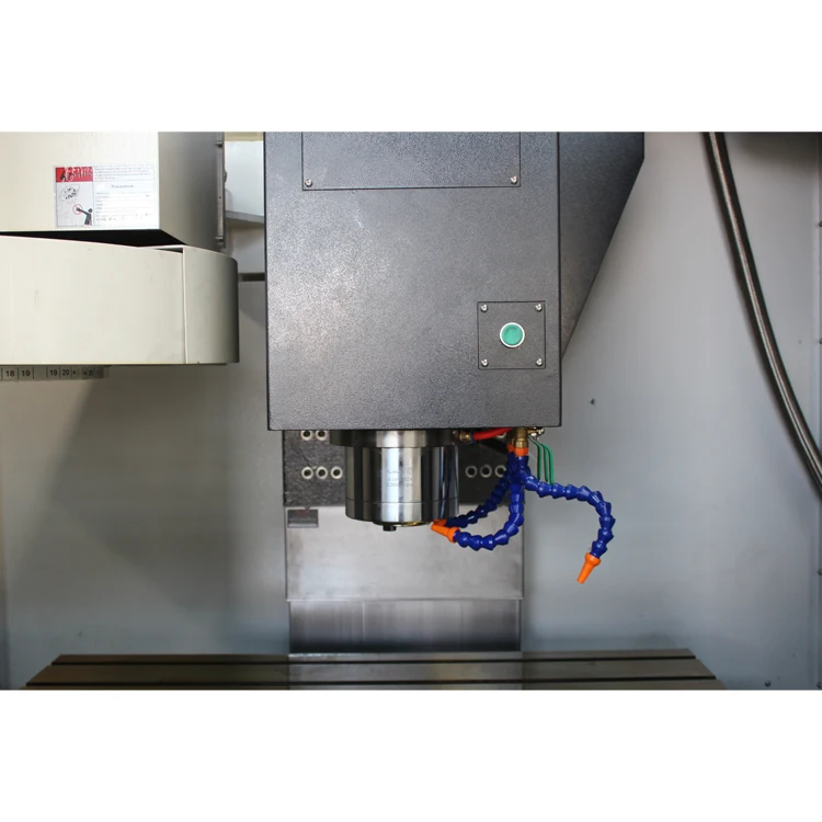 Fanuc/Siemens/GSK System VMC CNC Milling Machine CNC Vertical Machining ...