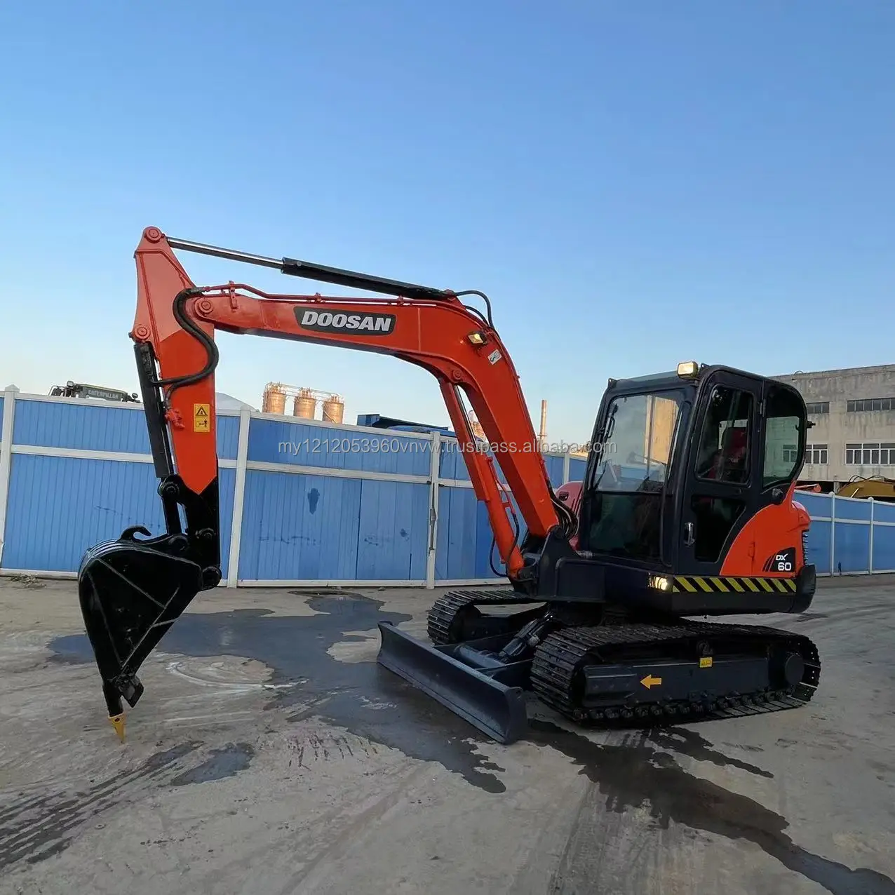 Used 60 Doosan Daewoo Mini Excavator Dx60 Dh55 Dh60 Crawler Excavator ...