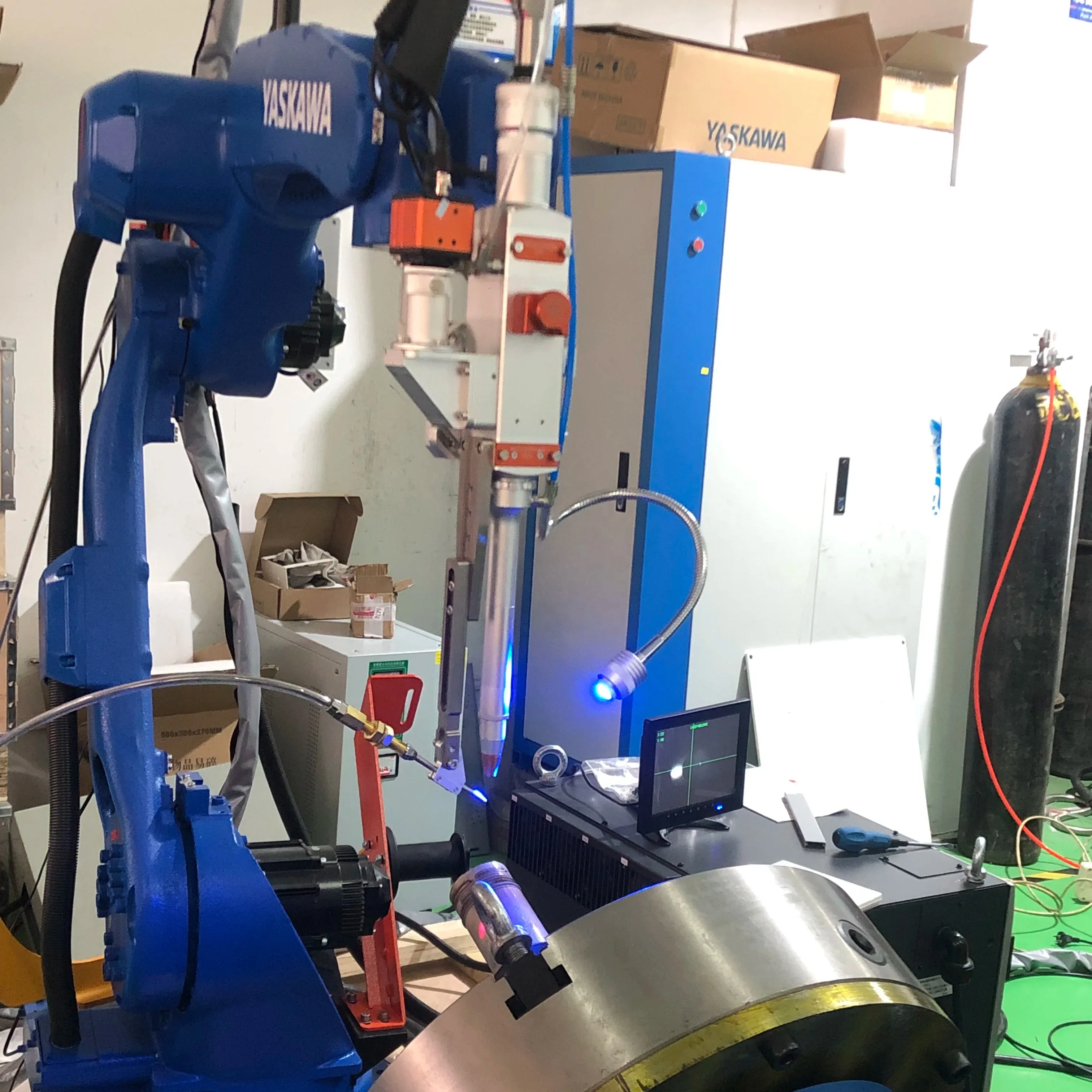 High Quality Robot Arm Multiple Spot Welding System with 6 Axis Robot ...