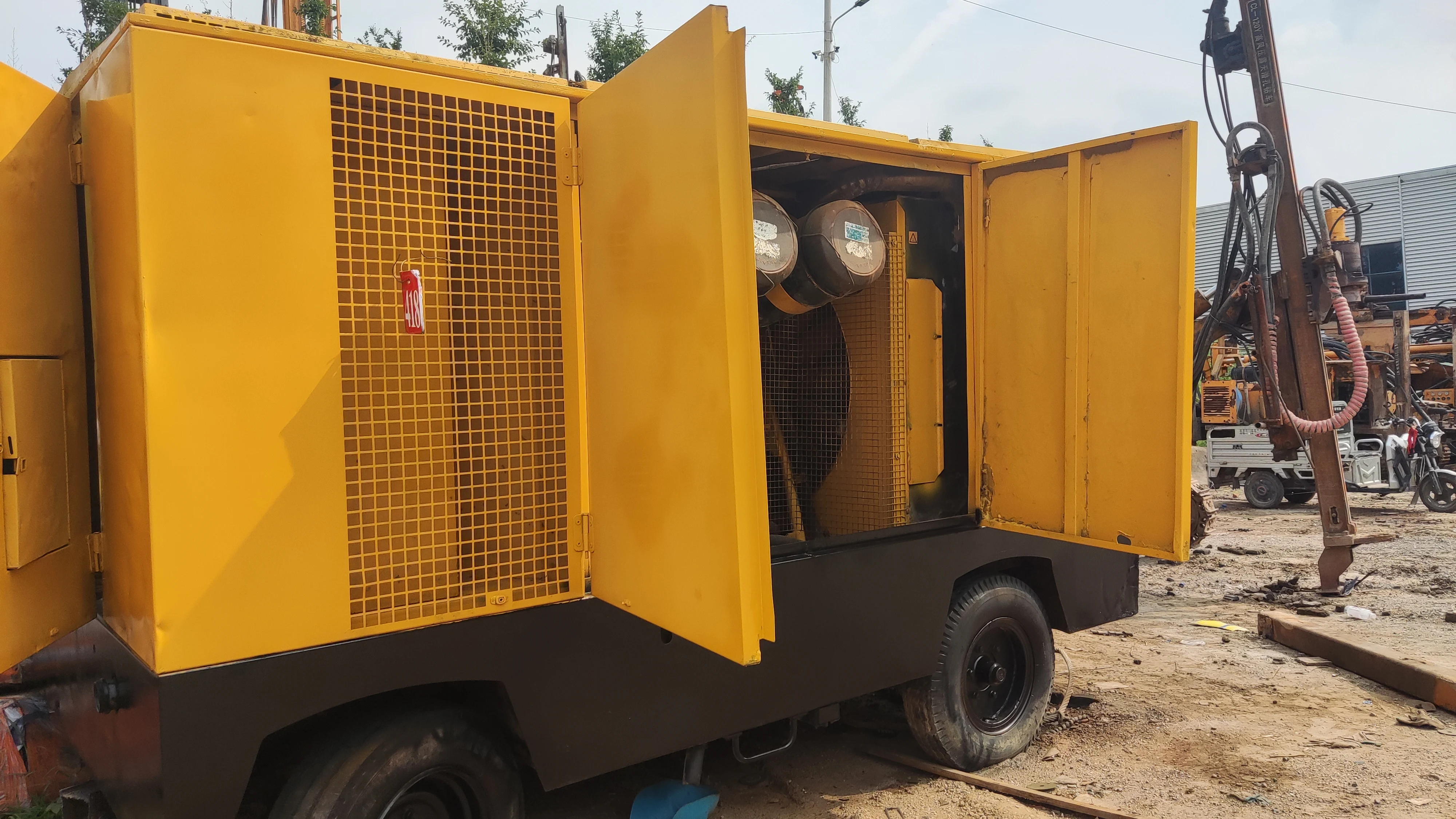 High Pressure 25 Bar Diesel Engine Air Compressor - 29.8 M3/min