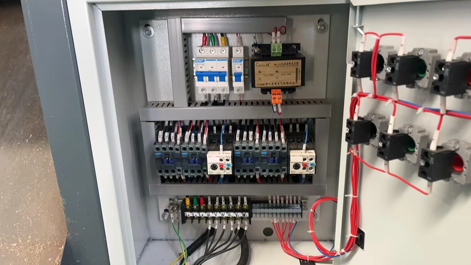 VANEST Recycling Paper Shredder Machine - Efficient & Durable