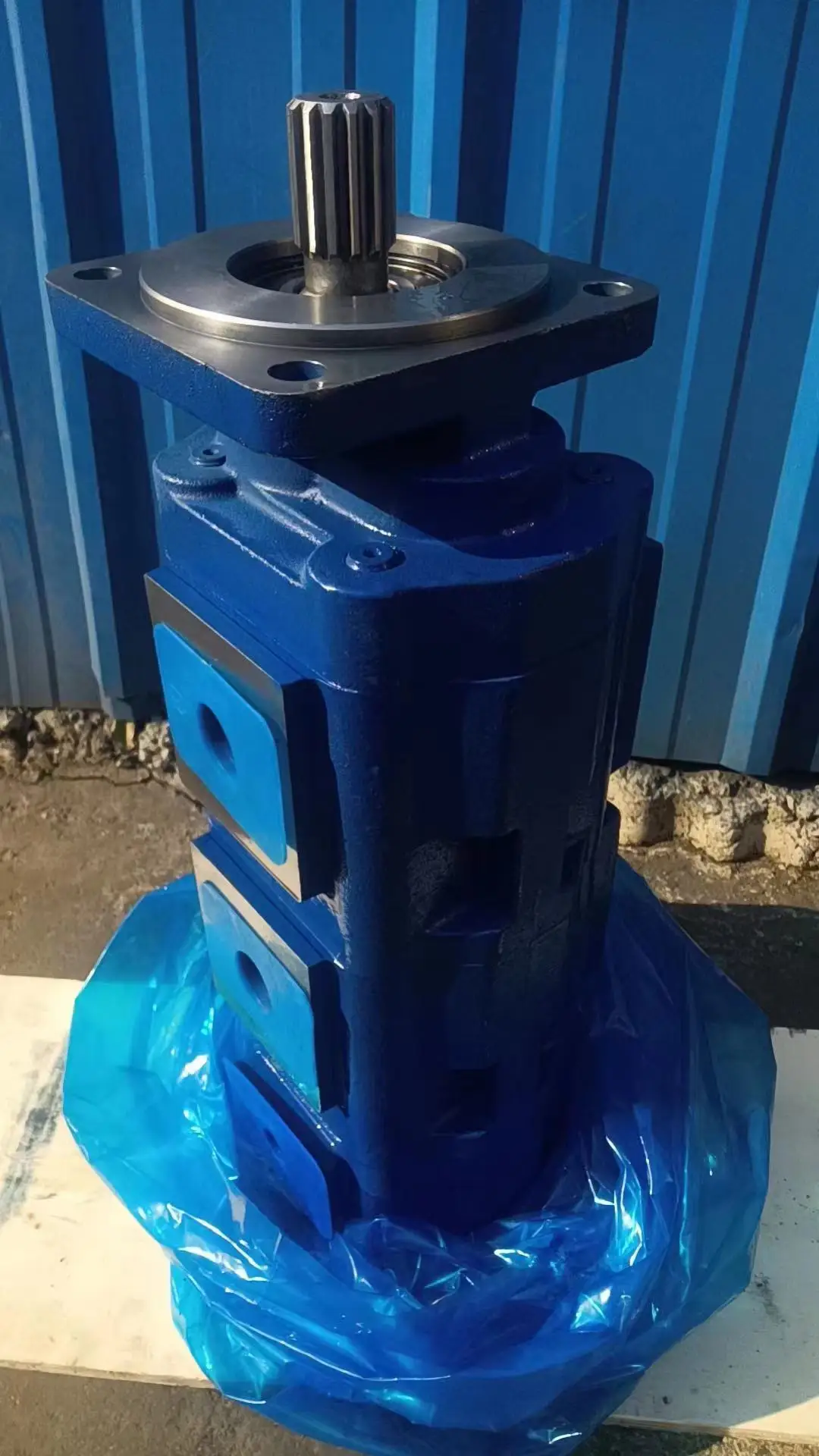 25 Ton Tadano Crane - 3 Stage Hydraulic Pump GPPI Uchida Gear Pump