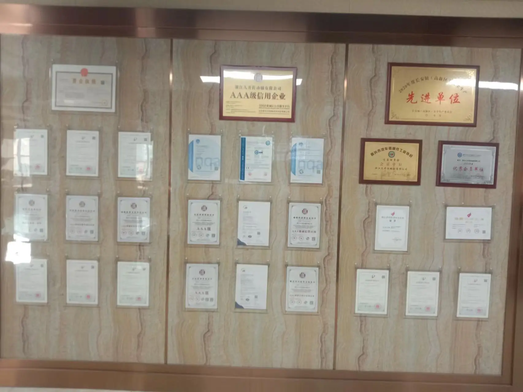 Push Pin Forging Splined Yoke S50.05.08b 1 3/8'' Z6 Drive Shaft Yoke ...