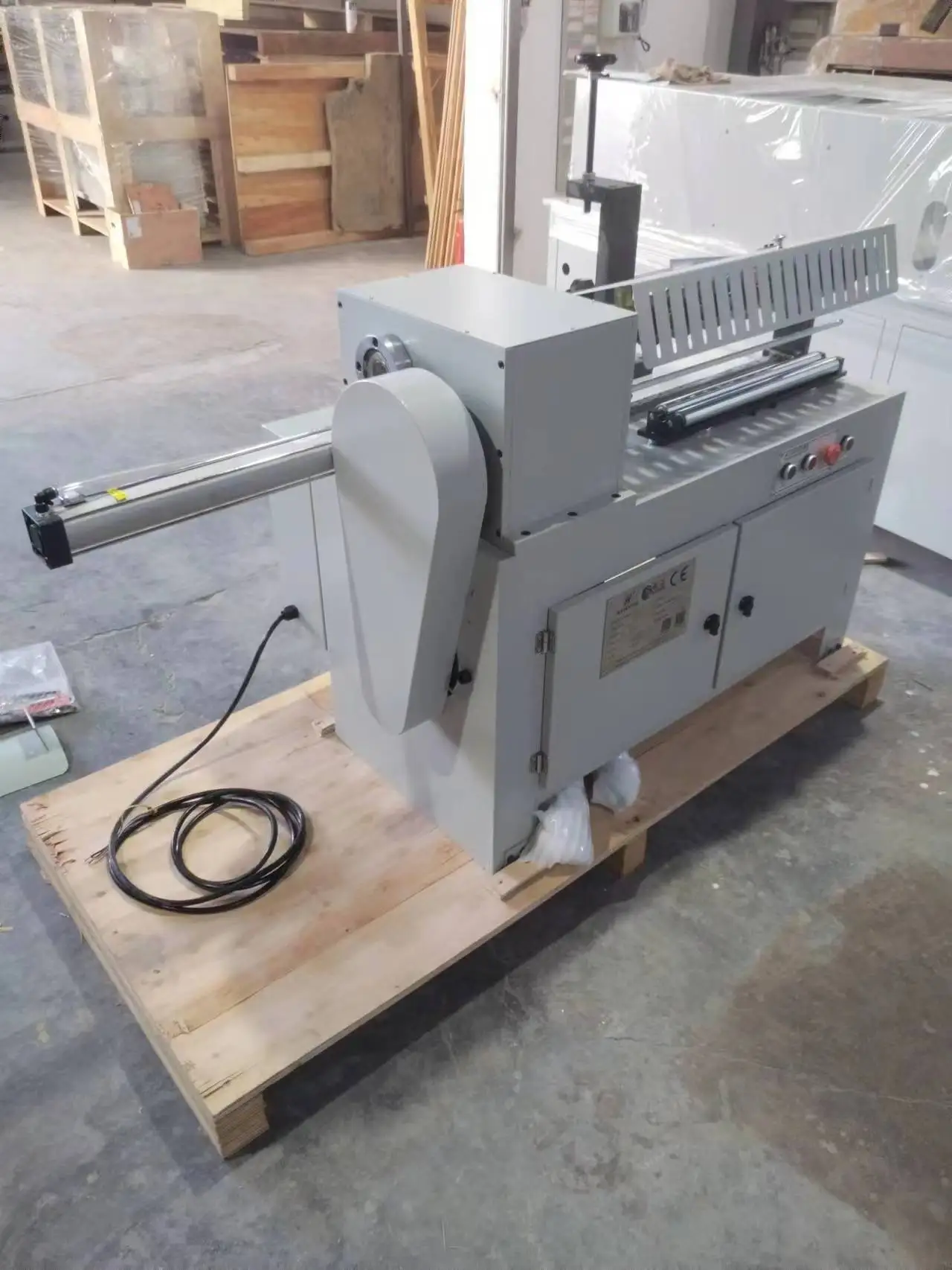 Manufacturer Paper Core Cutting Machine For Paper Tube Plastic Core ...