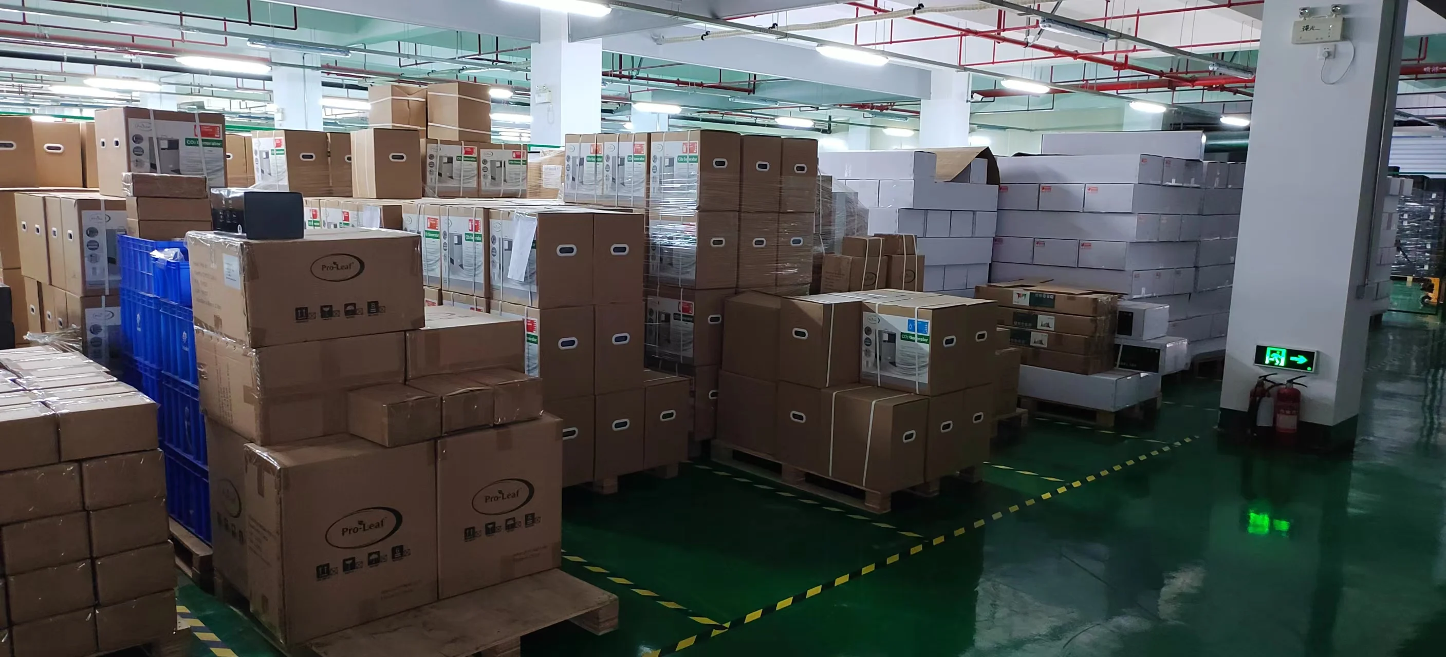 Factory Direct 4 Tier Cultivation Rack Systems With Lights Trays For ...