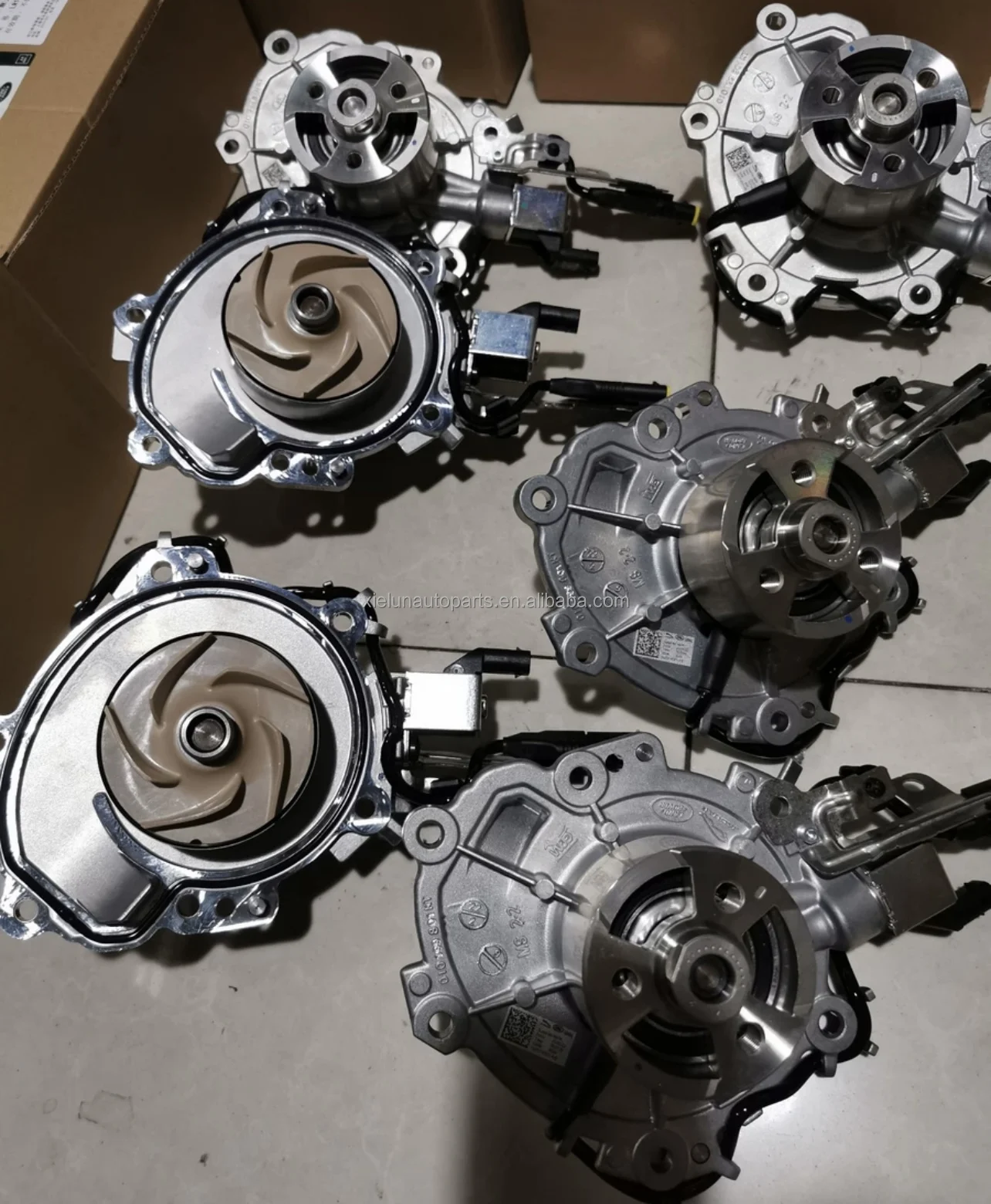 LR123392 Water Pump for DISCOVERY RANGE ROVER| Alibaba.com