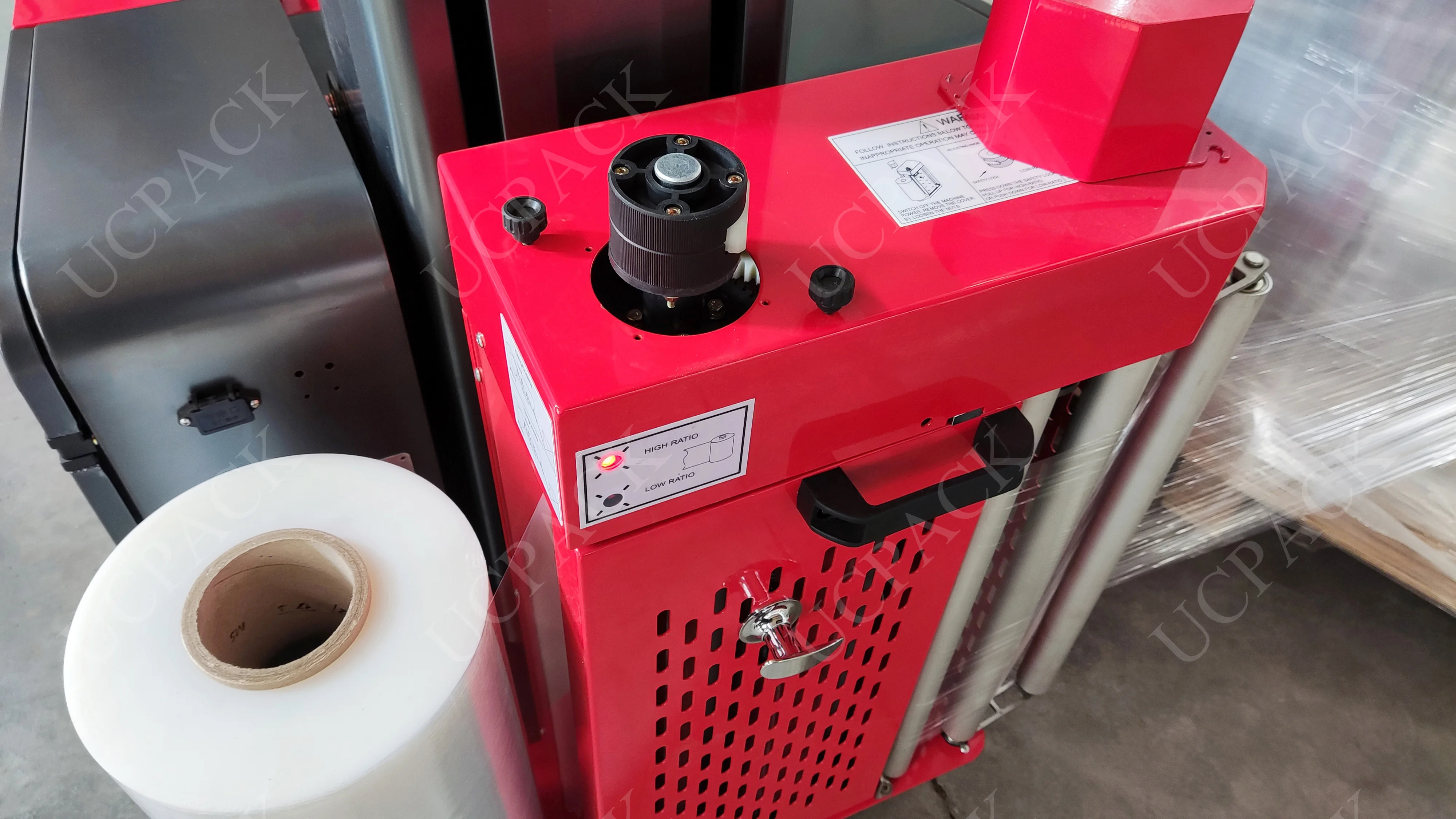 Self Propelled Mobile Manual Robot Pallet Stretch Film Wrapper