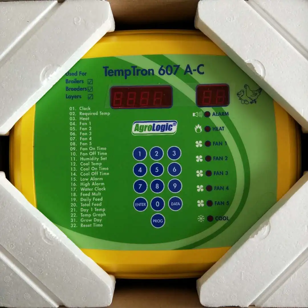 Smart Poultry Farming with Temptron T607AC & Rotem AC2000 Plus